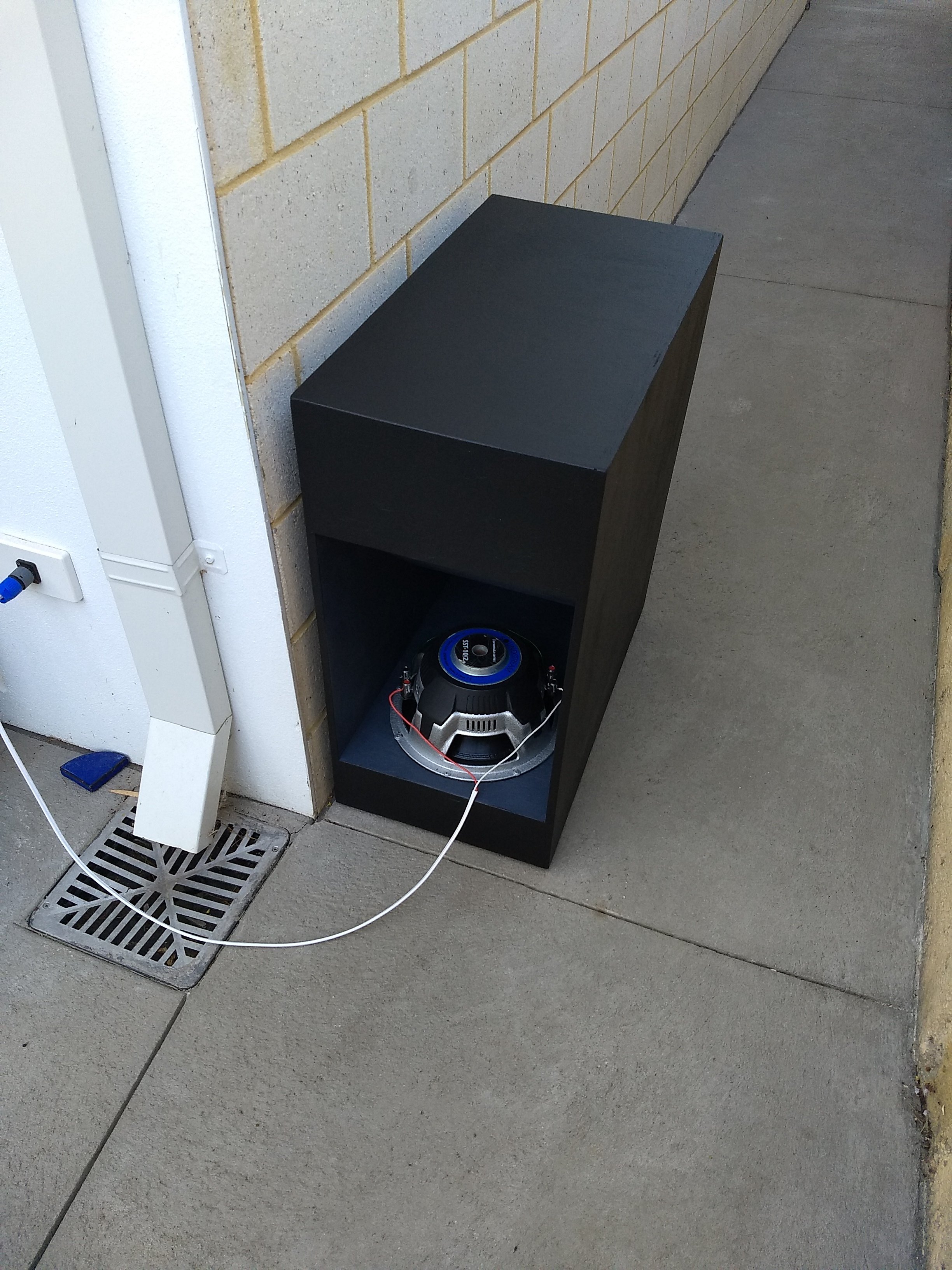 TPAM10HTL tapped horn sub & Altronics PECC 10" woofer build - DIY Audio ...