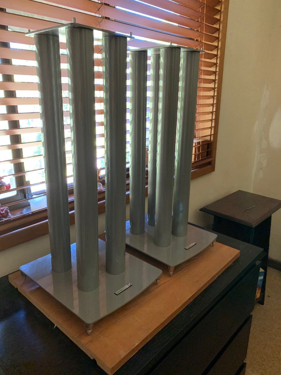 FS: Soundstyle 600 stands. |﻿ Stereo, Home Cinema, Headphones Components