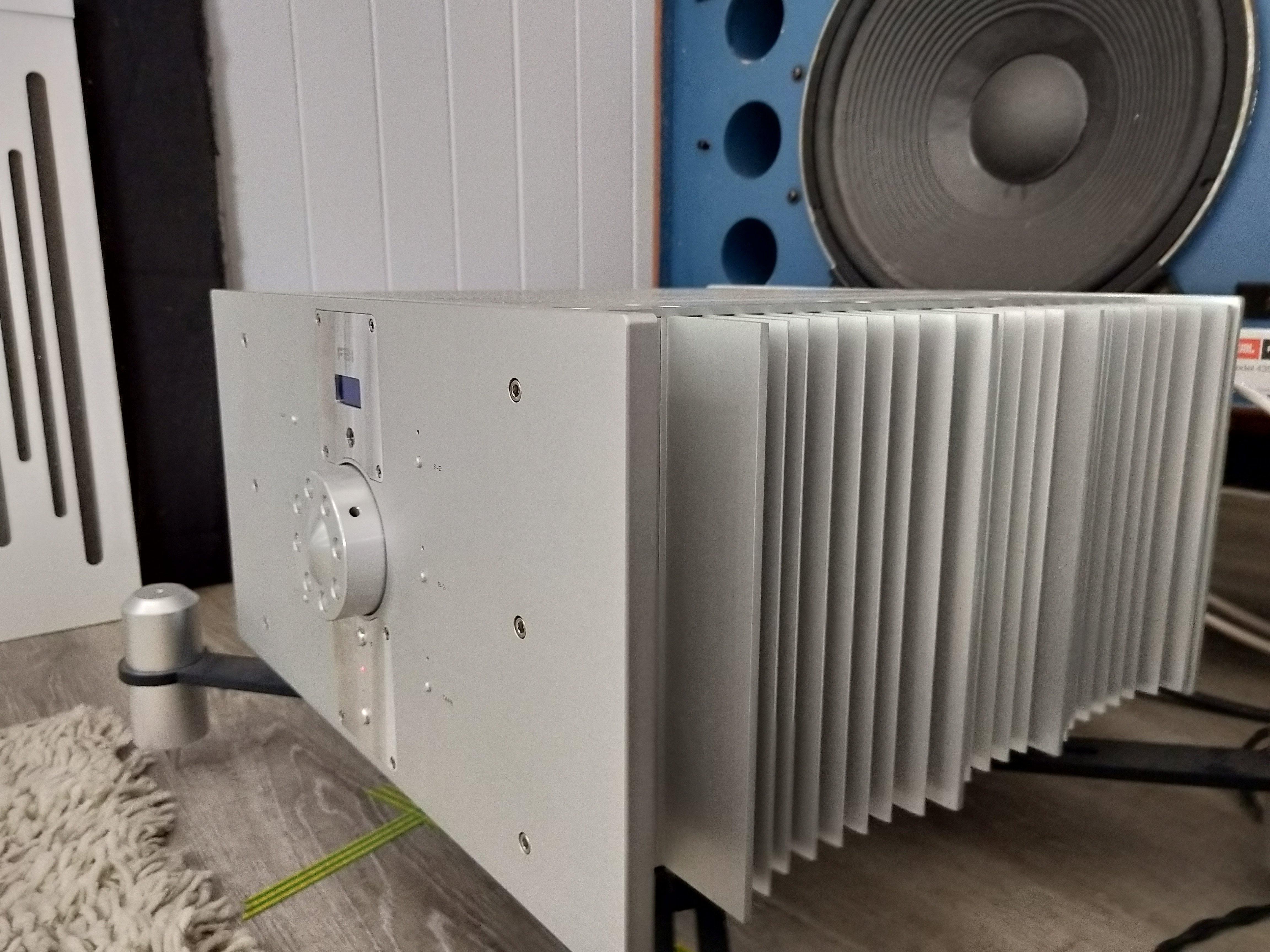 SOLD: FS: Krell FBI - Fully Balanced Integrated Amplifier - 300 watts ...