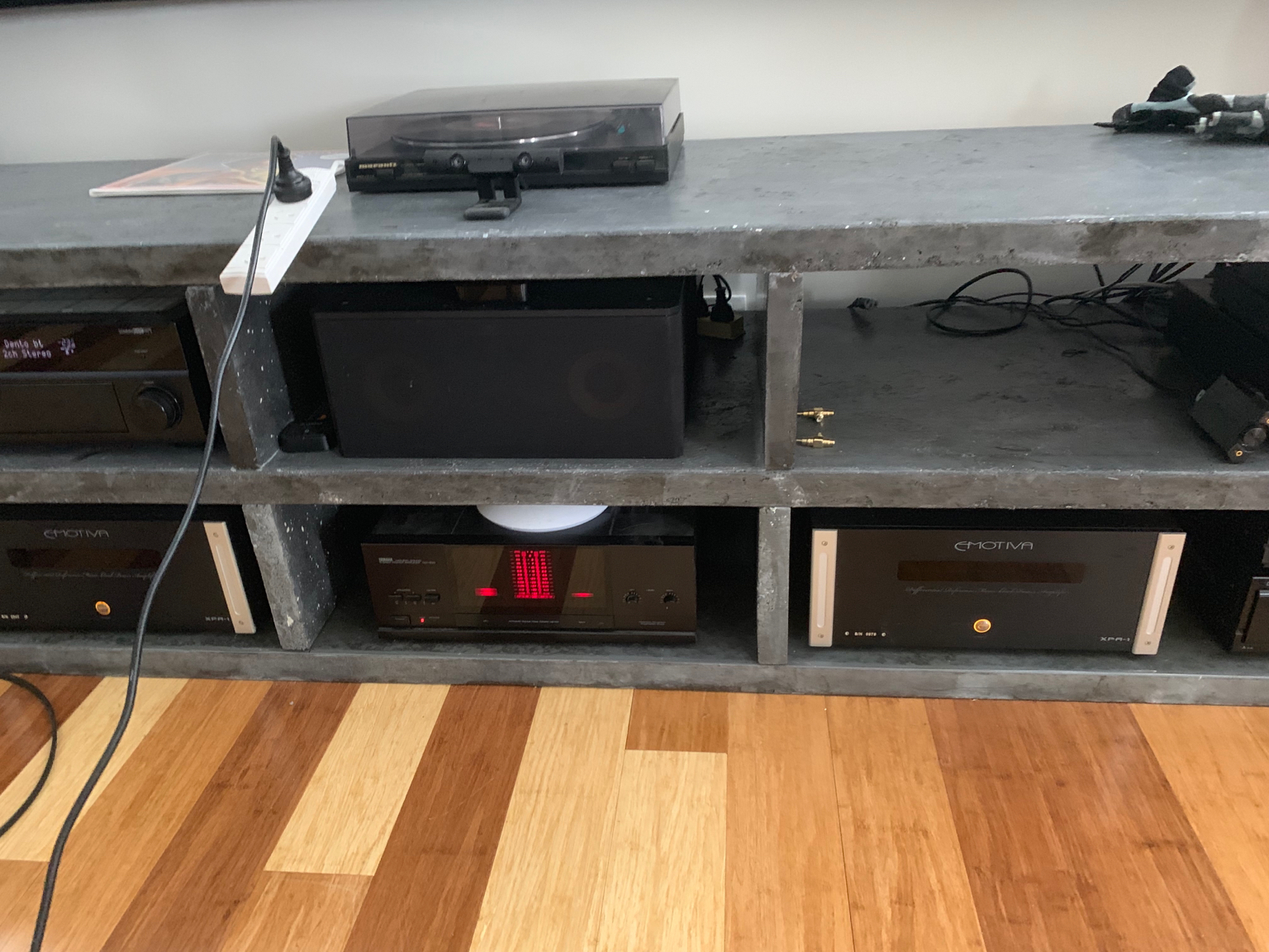 Concrete (GFRC) hifi racks |﻿ DIY Audio Projects
