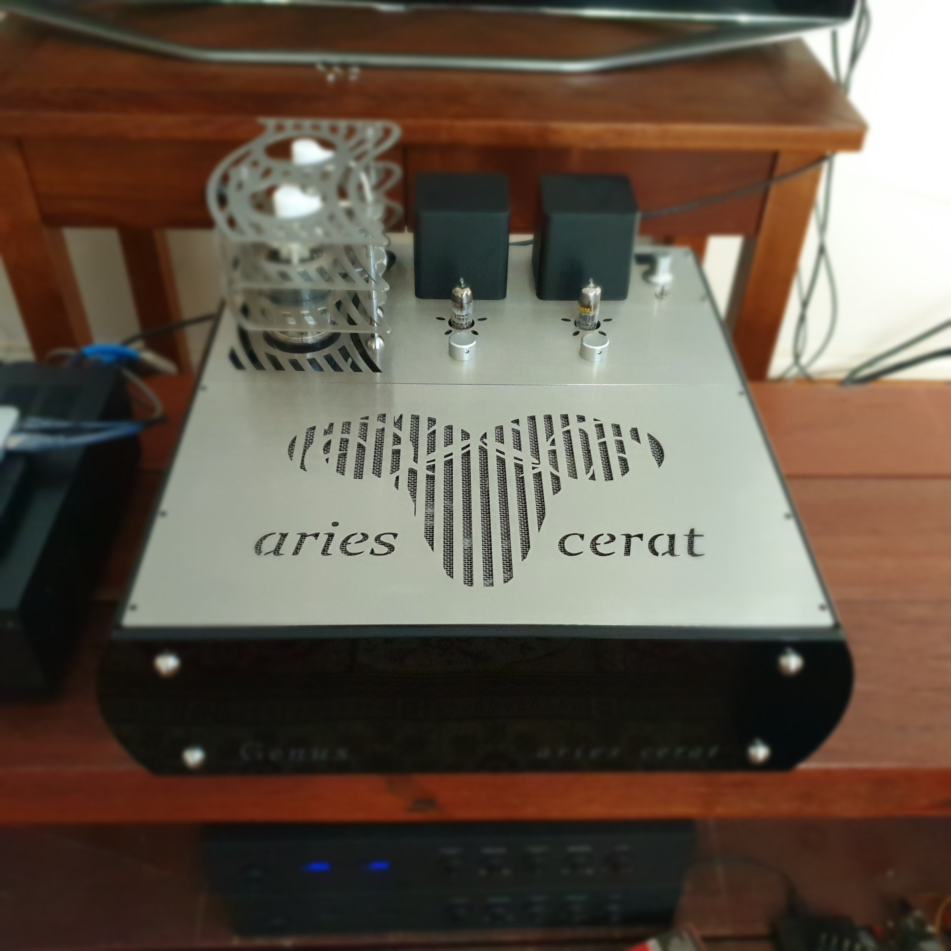Aries Cerat Genus Integrated - Stereo, Home Cinema, Headphones ...