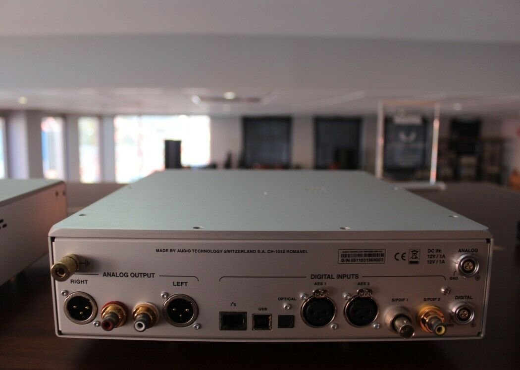 SOLD: Nagra HD DAC with MPS power supply in excellent condition ...