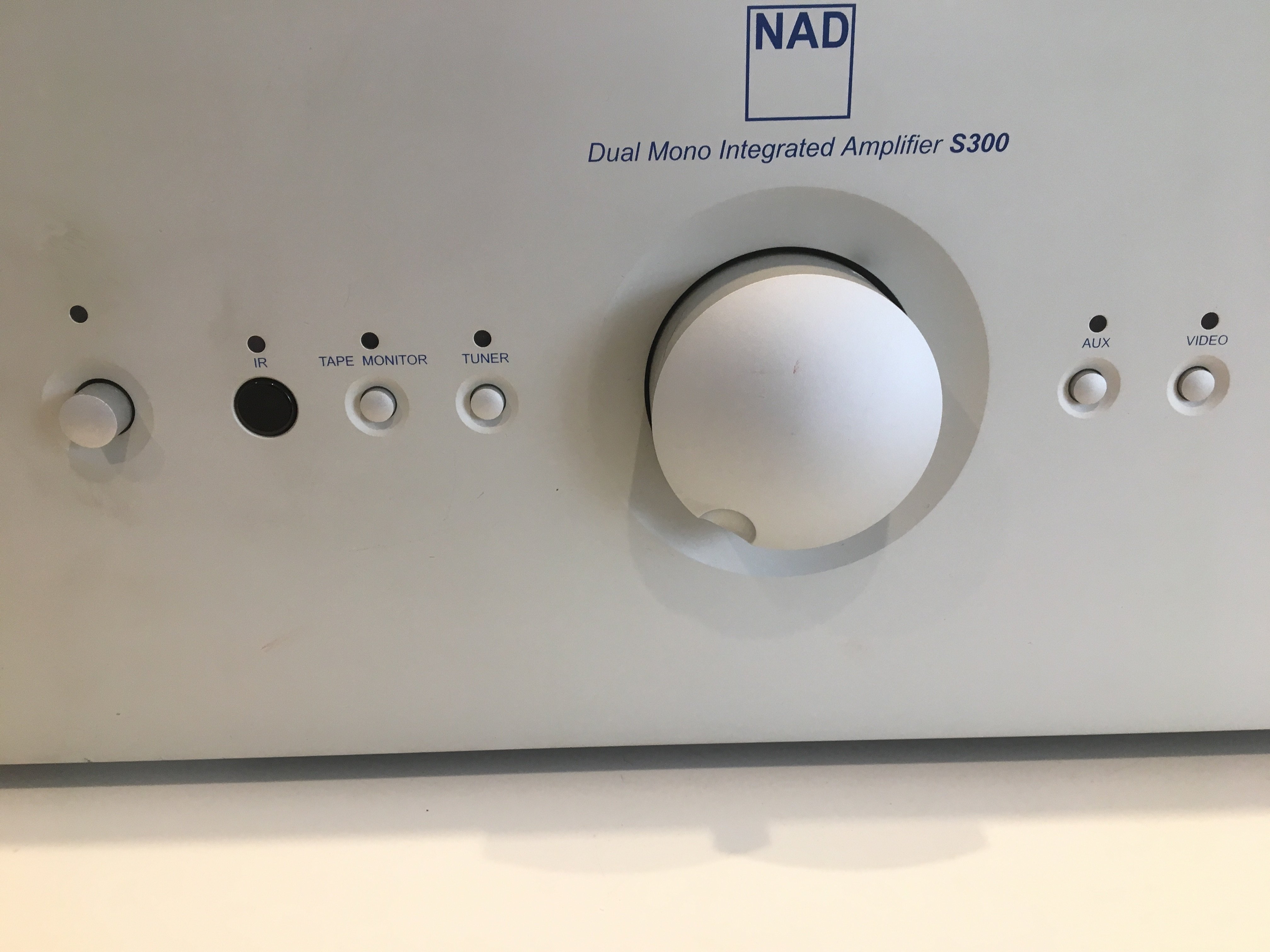 FS: NAD SILVERLINE S300 AMP and S500 CD player Combo |﻿ Stereo, Home ...
