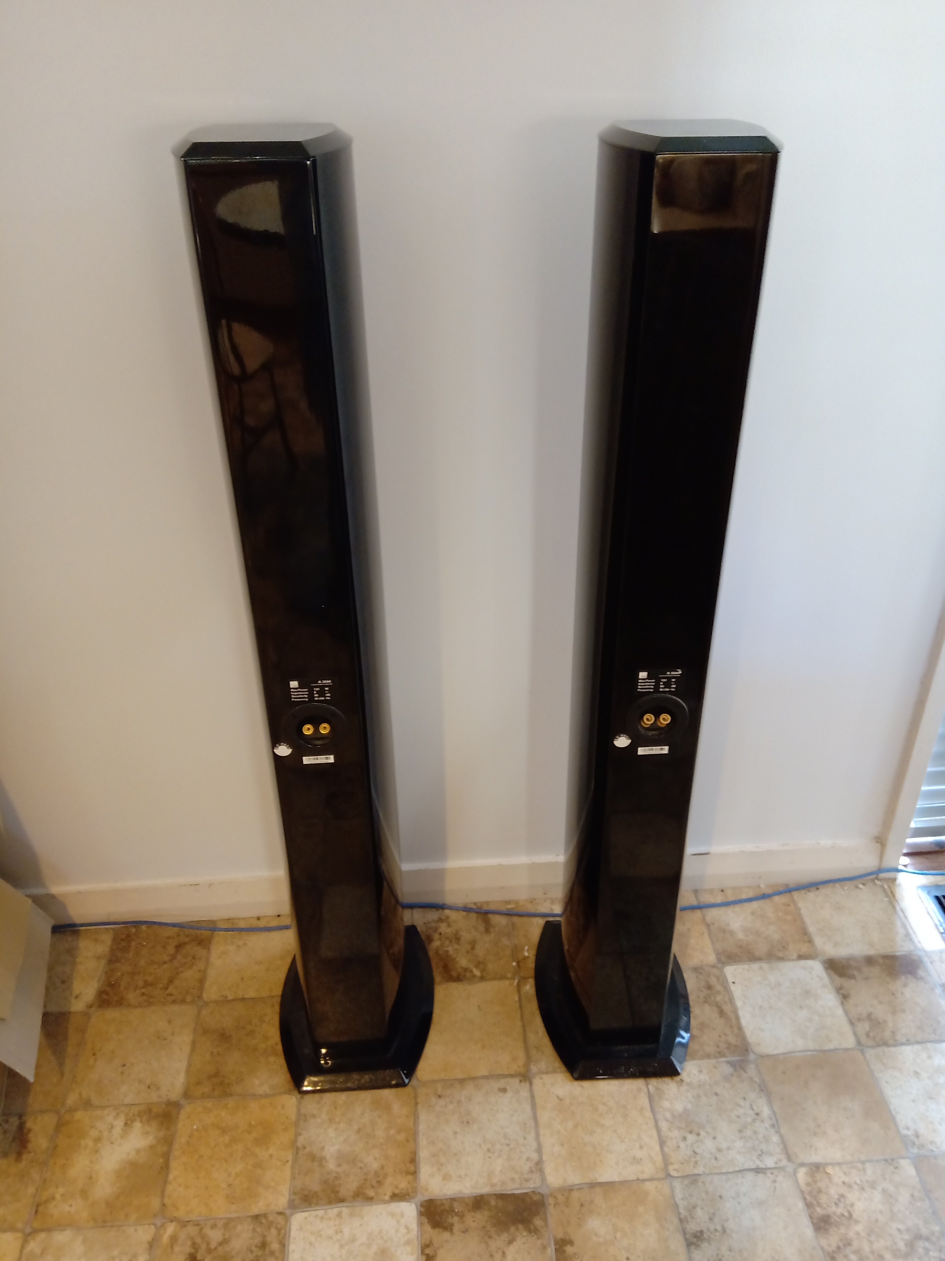 FS: DSE Surround Speaker System (incl Subwoofer) |﻿ Hi-Fi, 52% OFF