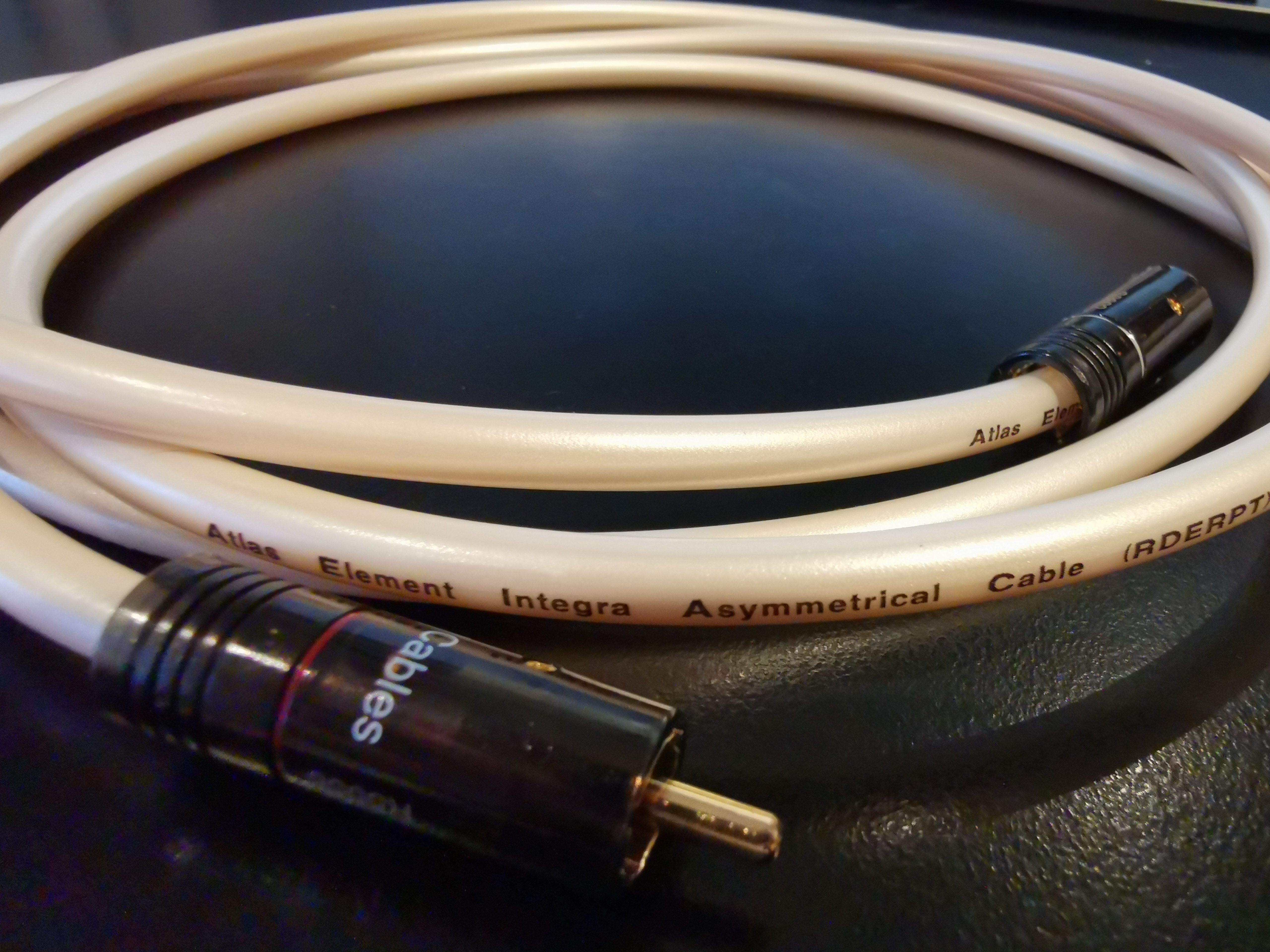 SOLD: ATLAS Element Integra RCA interconnects (1m pair) - Stereo, Home ...