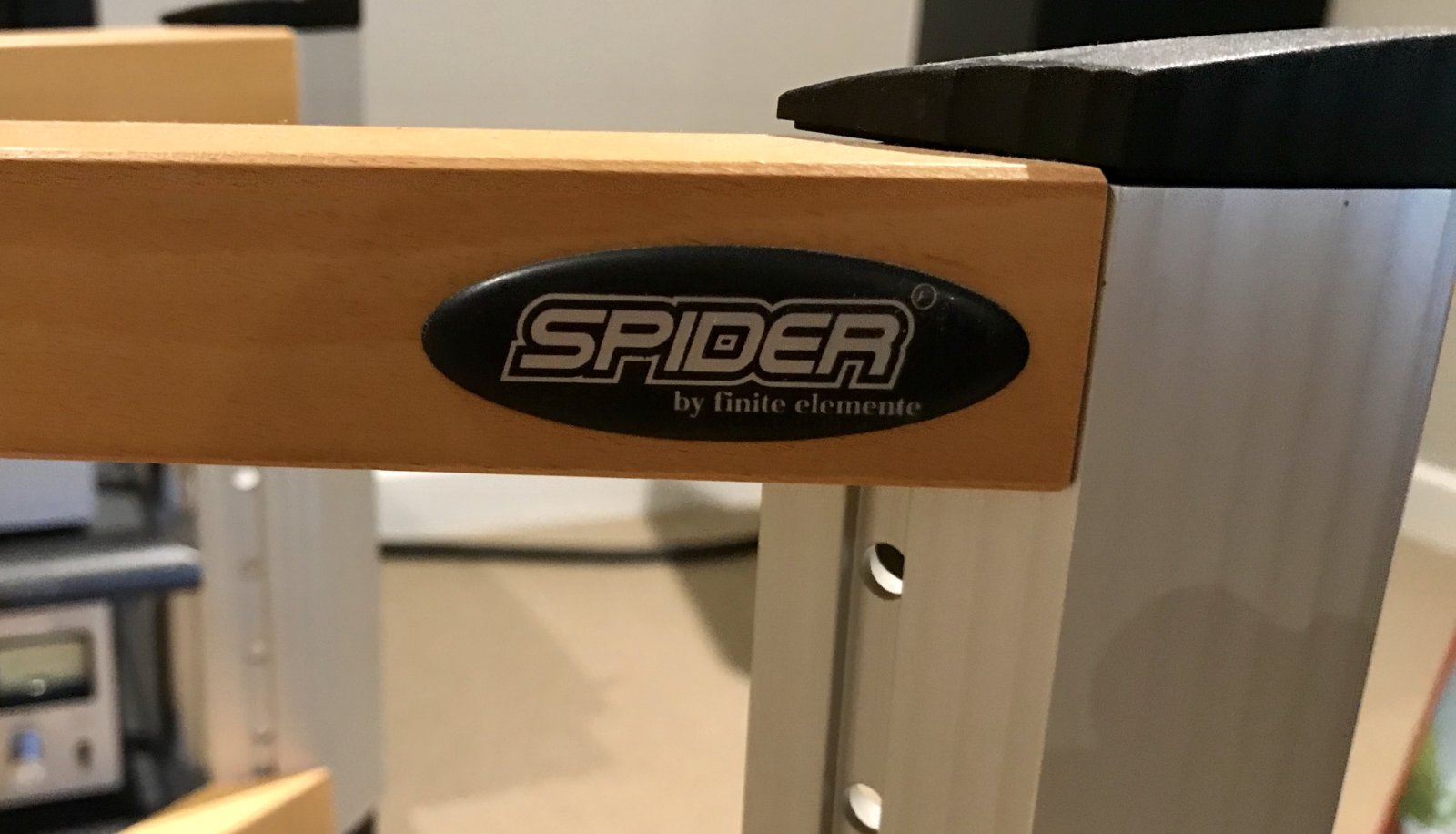 FS: Finite Elemente Spider Rack - stand for High-End audio components ...
