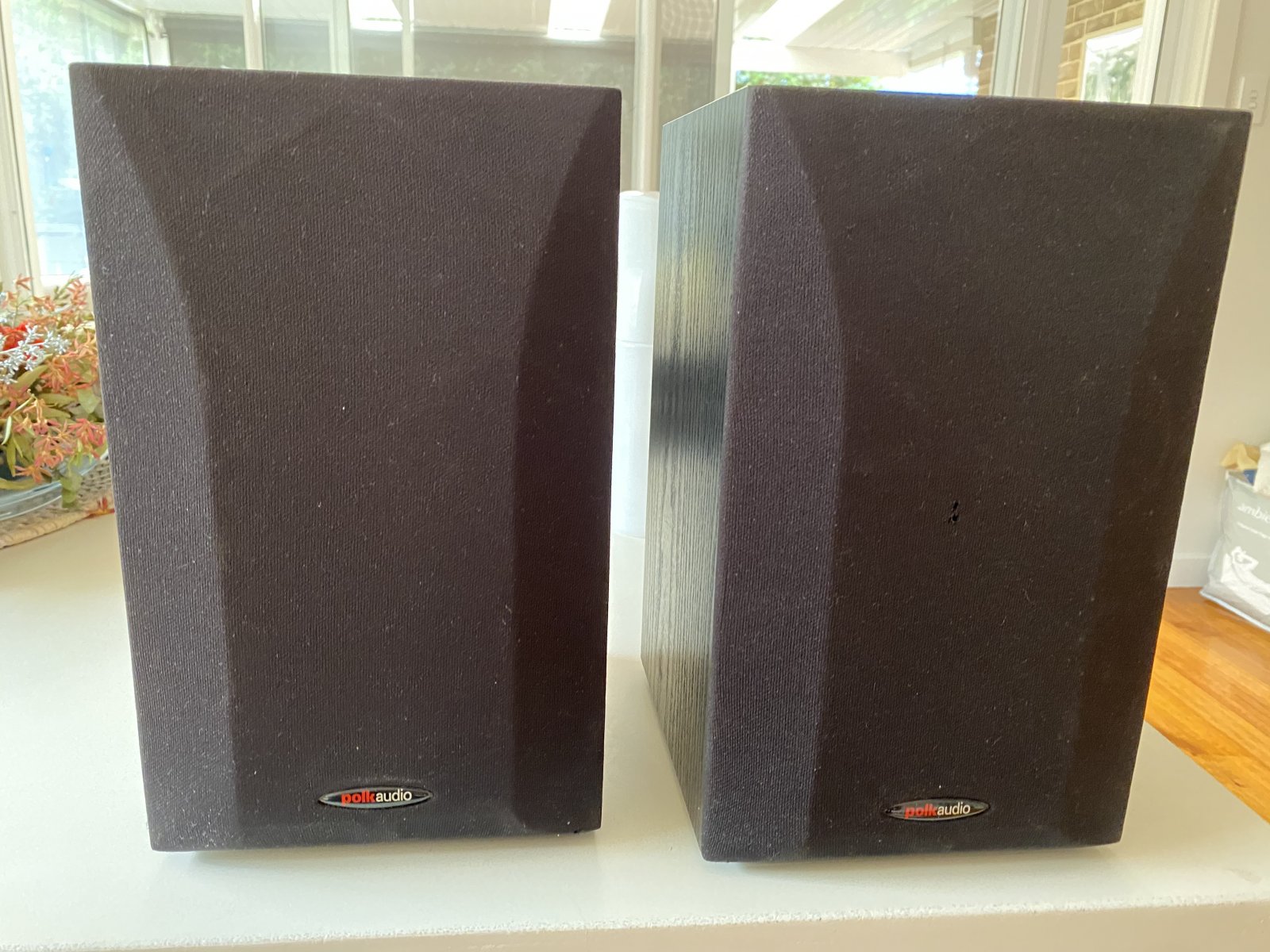 Free: Polk Audio R15 Bookshelf Speakers |﻿ Pay it Forward | Giveaways