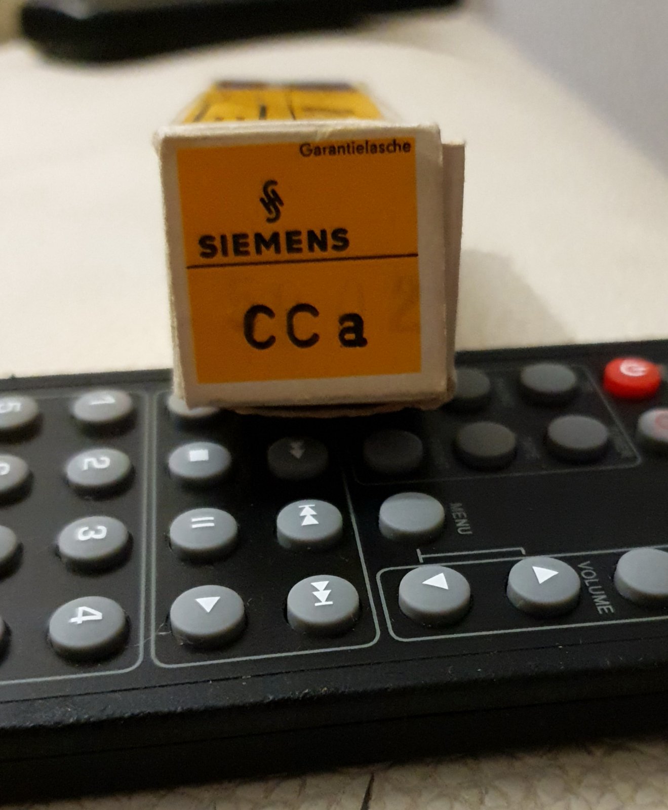 RELIST MAGNAT MA400 Integrated Tube Amplifier - Stereo, Home Cinema ...