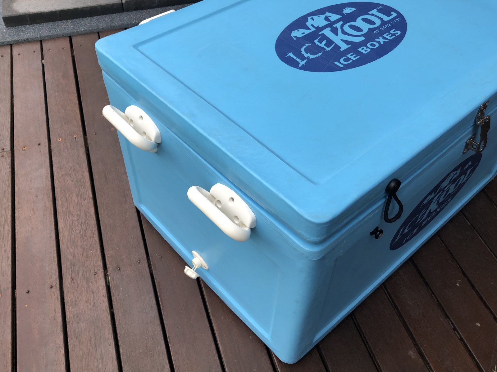 FS: Ice Kool 104l Esky - Classifieds - All Other - StereoNET