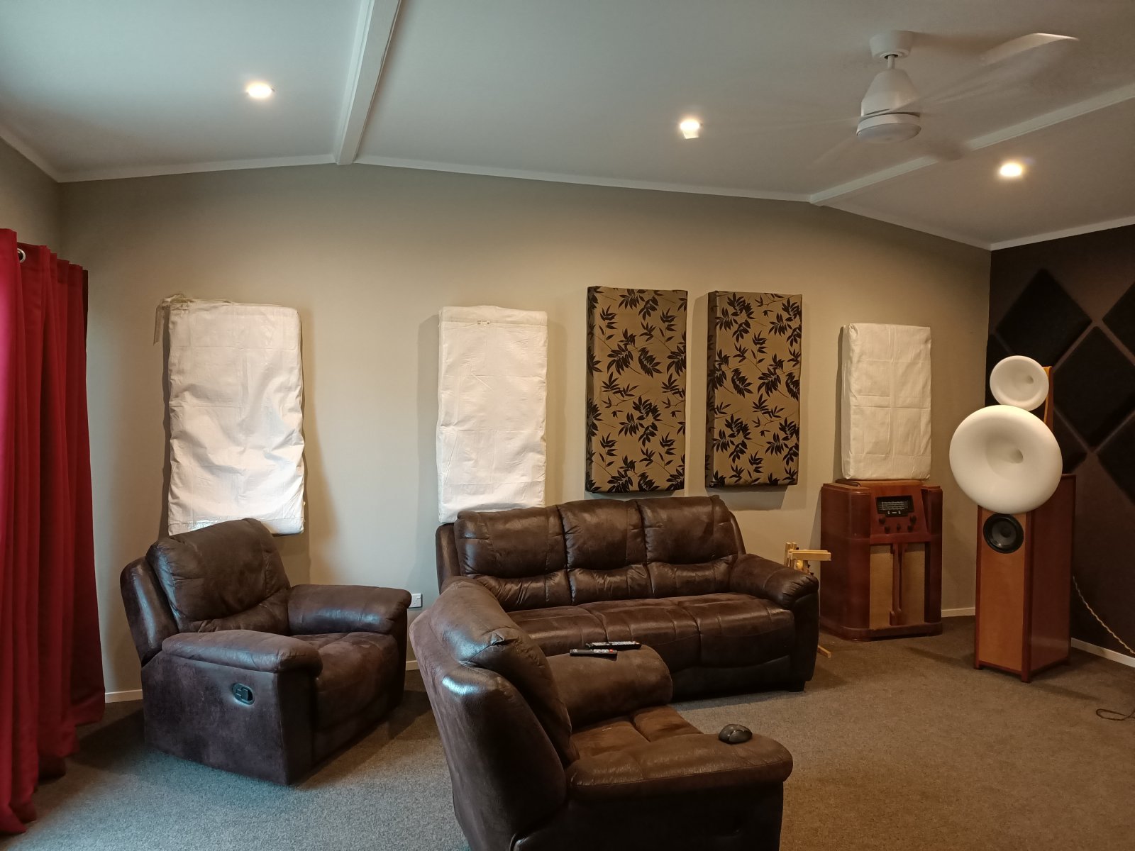 Harsh sounding room - Room Acoustics, Construction and Design - StereoNET