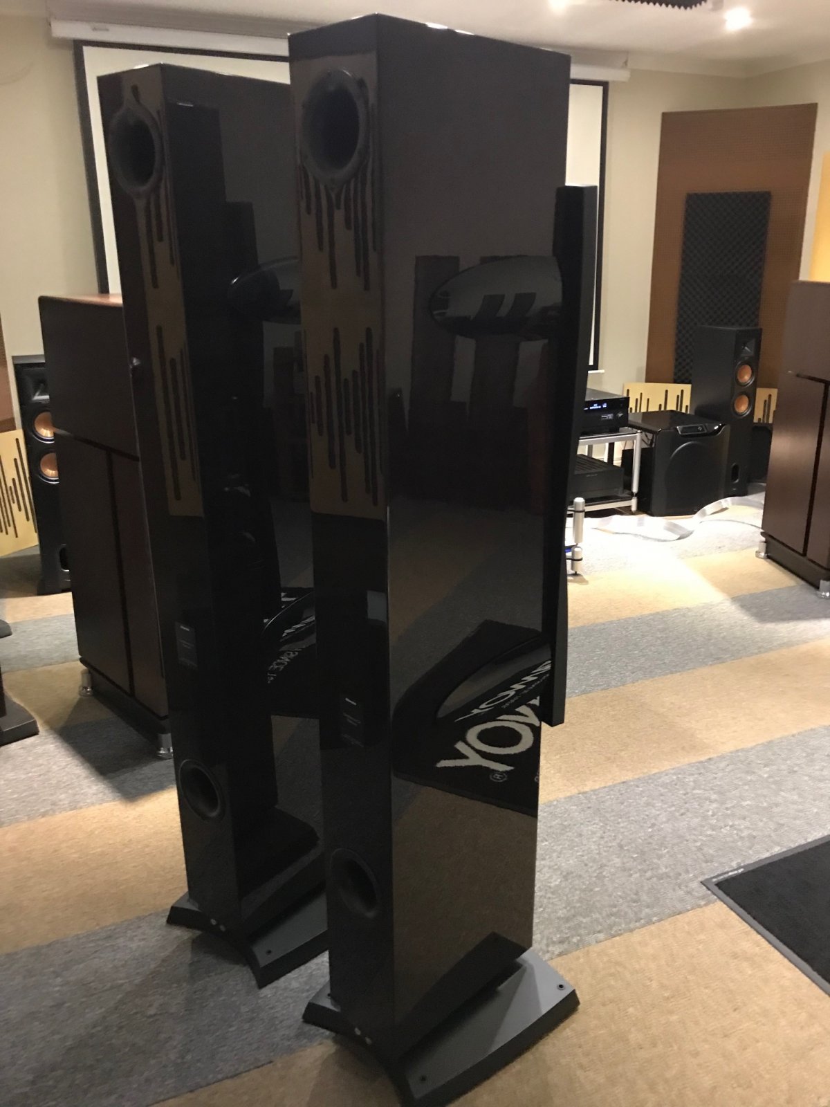 FS: Dynaudio C4 Platinum Floorstanding Speakers (trade in) excellent ...