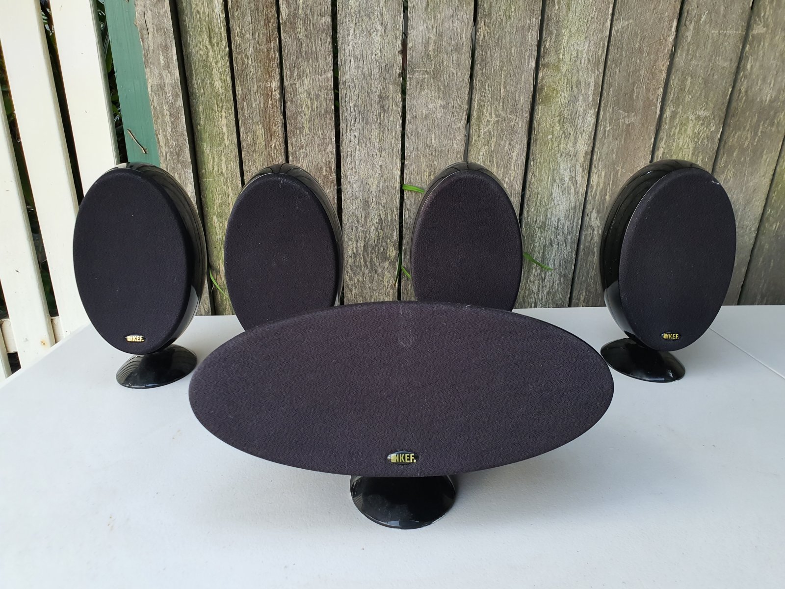 FS: 5 x KEF KHT3005 Satellite Speakers - Hi-Fi and Cinema Cables ...