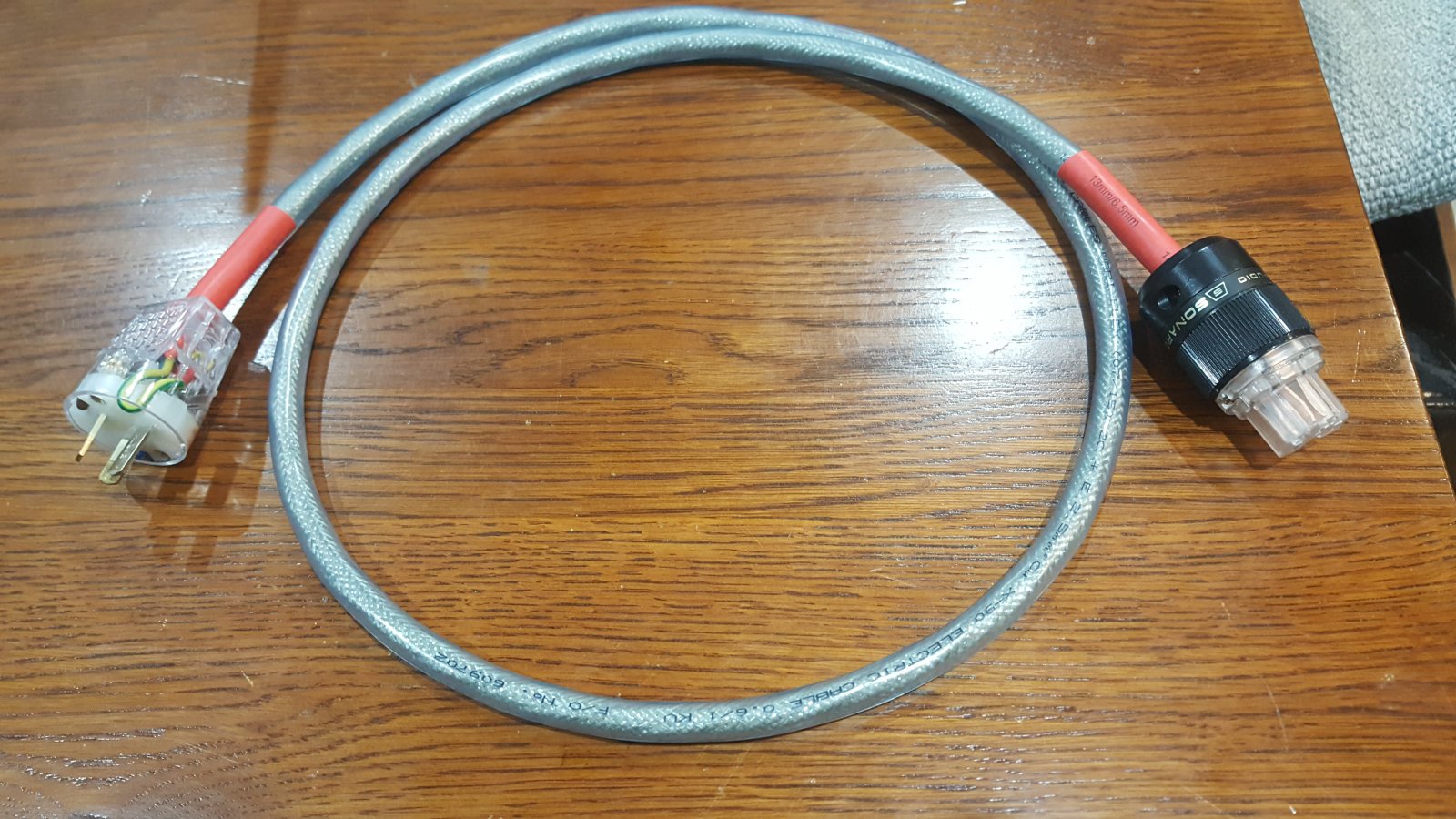 SOLD: FS: Power cable AU |﻿ Stereo, Home Cinema, Headphones Components