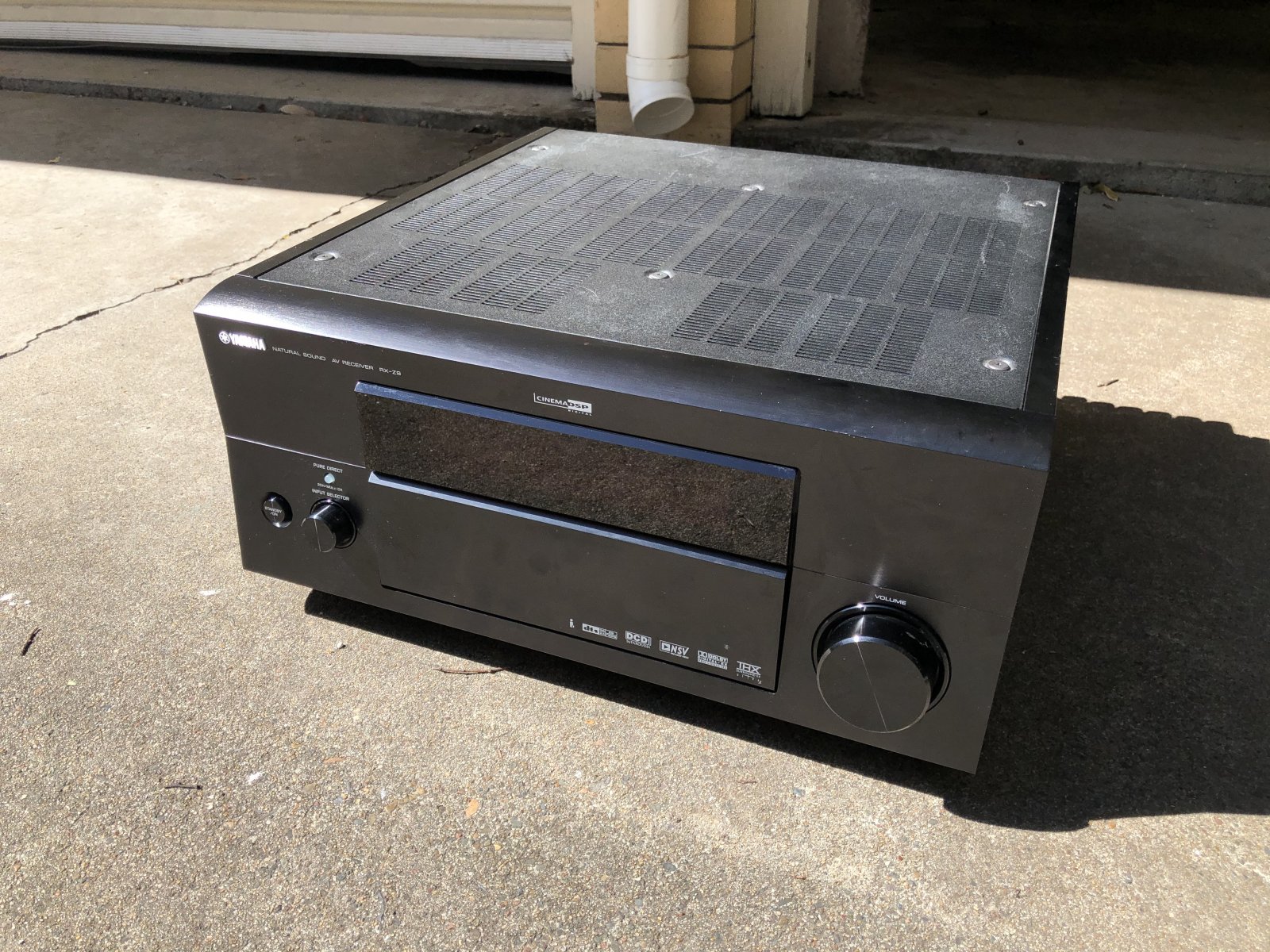 Yamaha RX-Z9 AV - Hi-Fi and Cinema Cables & Accessories - StereoNET