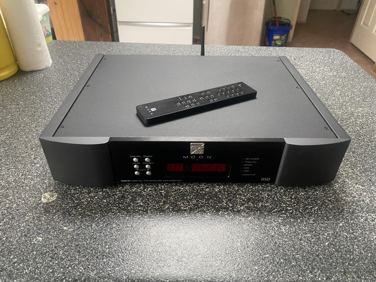 SOLD: FS: Simaudio Moon 380D DSD w/streamer |﻿ Stereo, Home Cinema ...