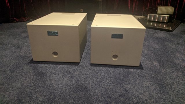 SOLD: SOLD: Goldmund Telos 200 Mono Amps (Pair) - Stereo, Home Cinema ...