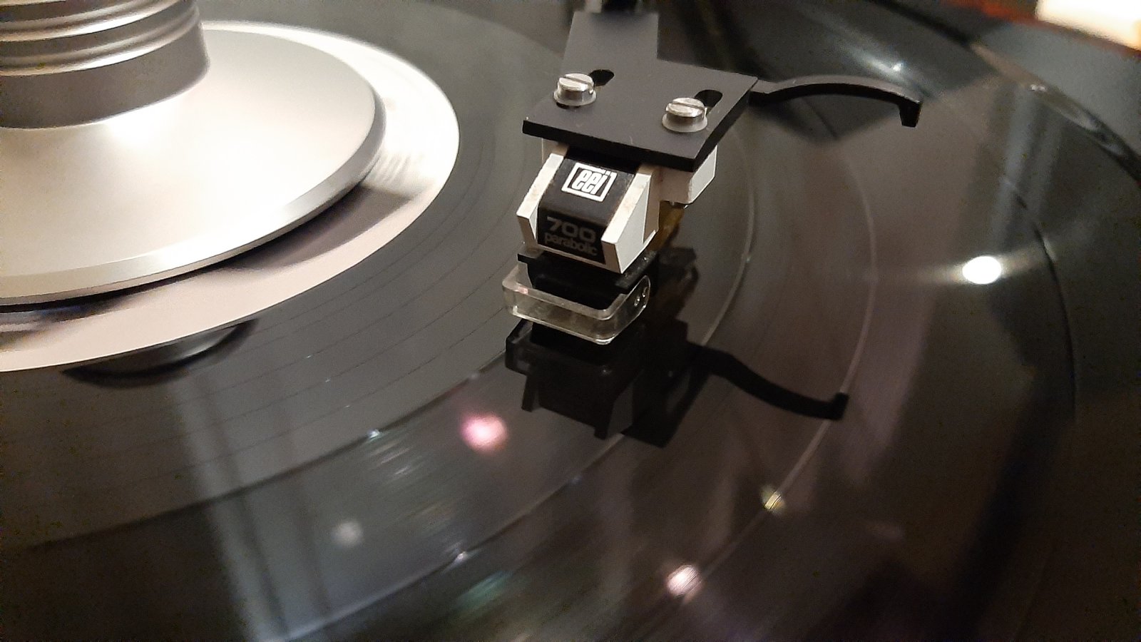 Townsend EEI 700 - Turntables, Record Players & Vinyl - StereoNET