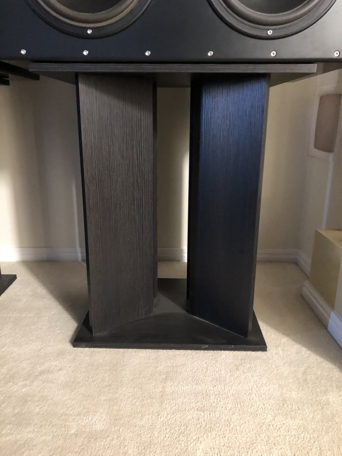 Dynaudio M3 monitors + arogysy 36” monitor stands - Stereo, Home Cinema ...