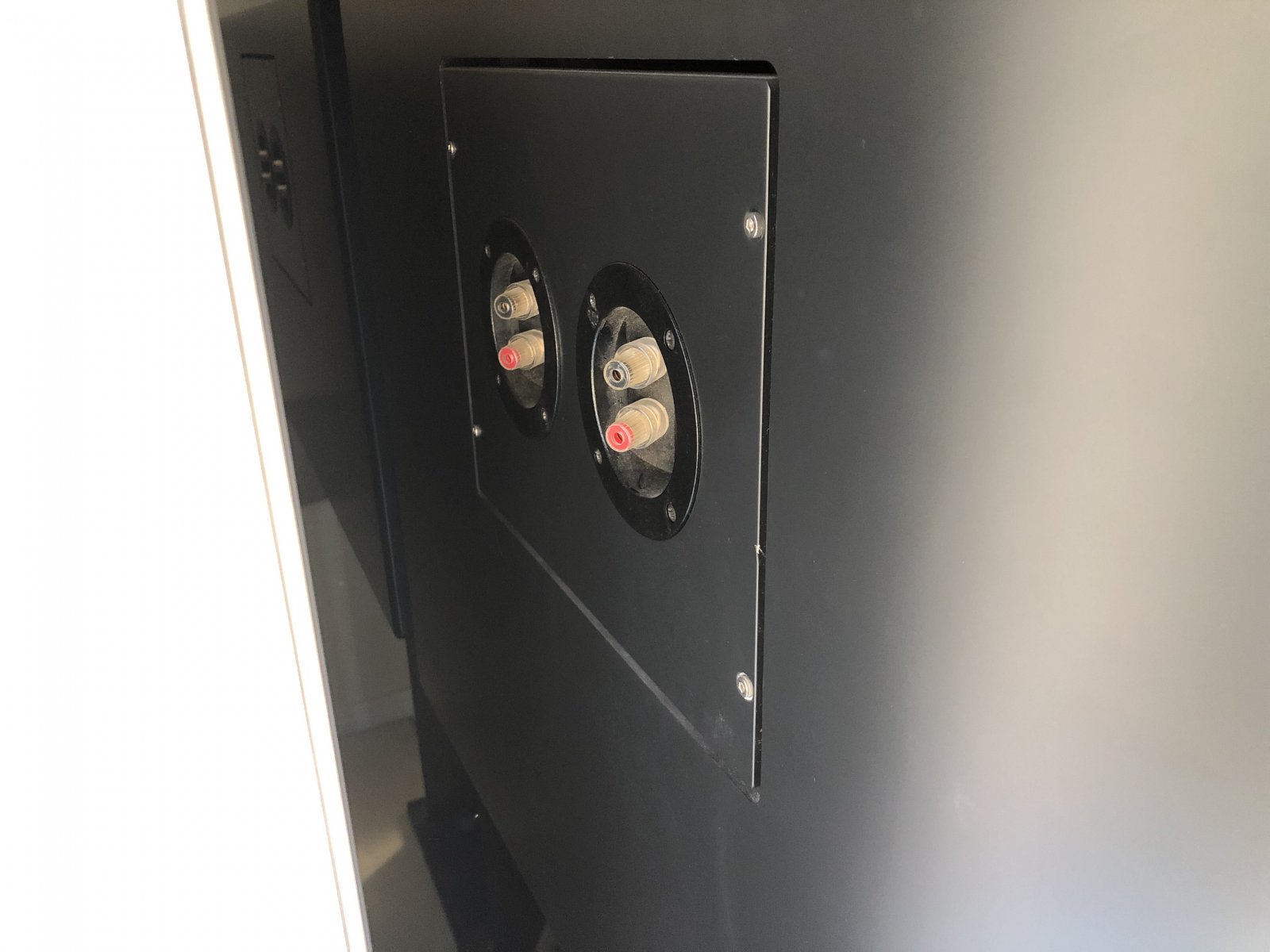 Dynaudio M3 monitors + arogysy 36” monitor stands - Stereo, Home Cinema ...