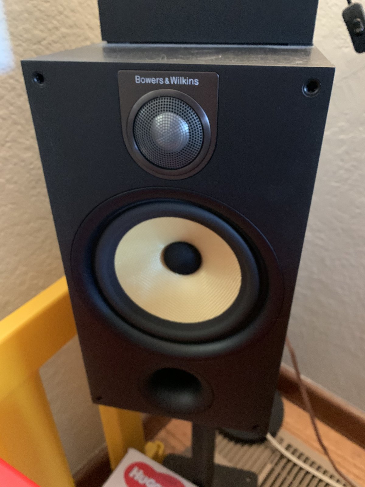 Bowers & Wilkins 685 S2 (x2) and HTM61 S2 Center |﻿ Hi-Fi and Cinema ...