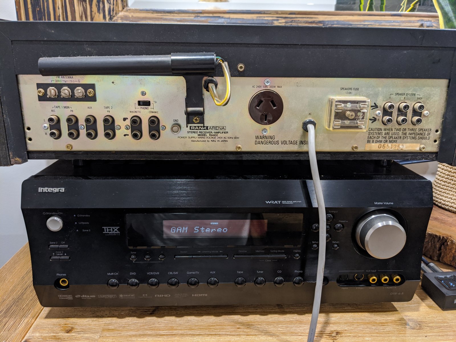 Rank Arena RA402 amplifier - Stereo Amplifiers & Pre-Amps - StereoNET