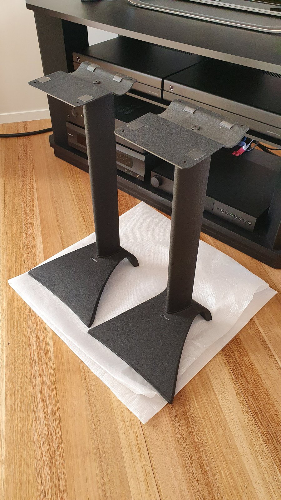 FS: FS: 2 x Speaker Stands - Vogel's Evolution - Hi-Fi and Cinema ...