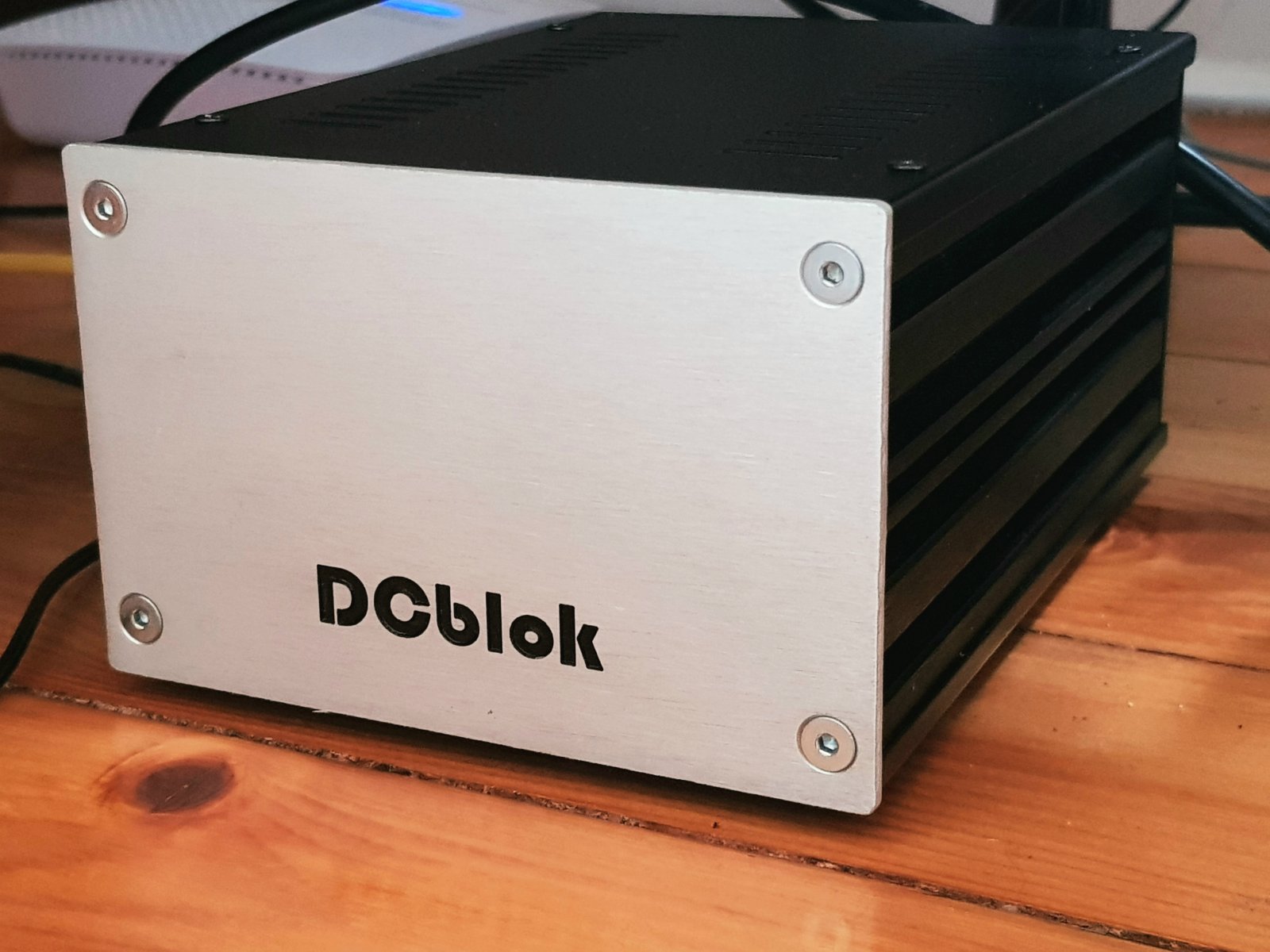 dc blocker - Stereo Amplifiers & Pre-Amps - StereoNET