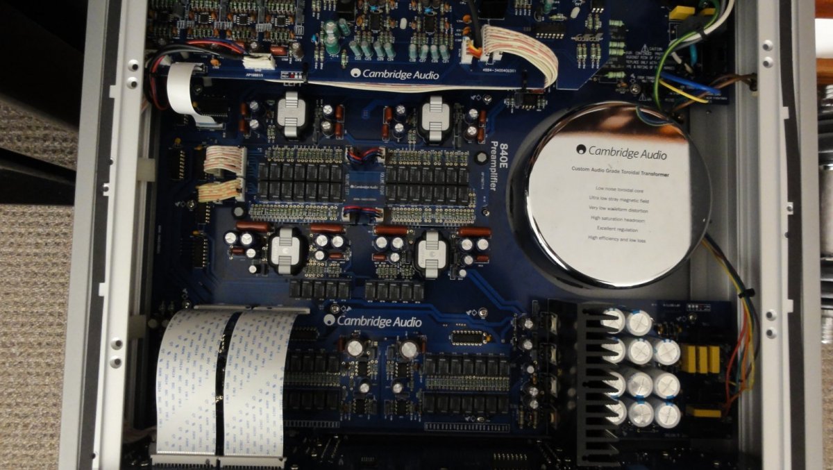 WITHDRAWN: FS: Cambridge Audio Azur 840E stereo preamplifier, (Perth ...