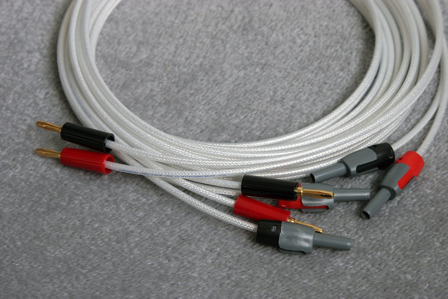 SOLD: FS: Cyrus 8 Power & Pre vs2 in Black (inc QED Speaker cables ...