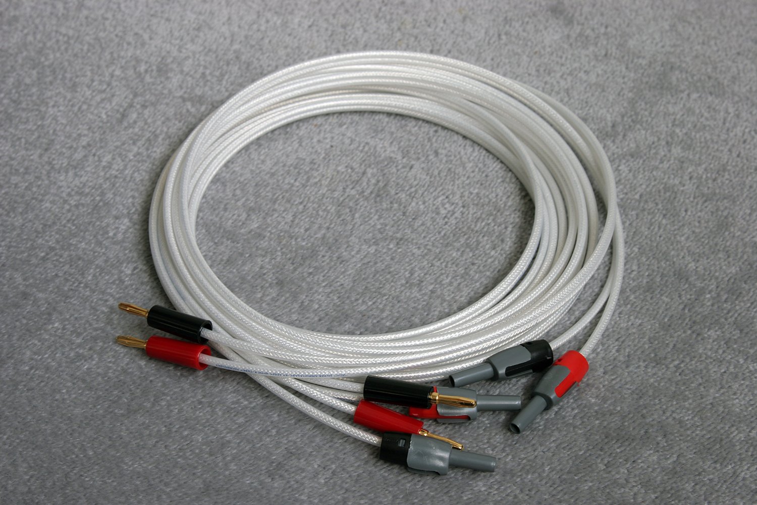 SOLD: FS: Cyrus 8 Power & Pre vs2 in Black (inc QED Speaker cables ...