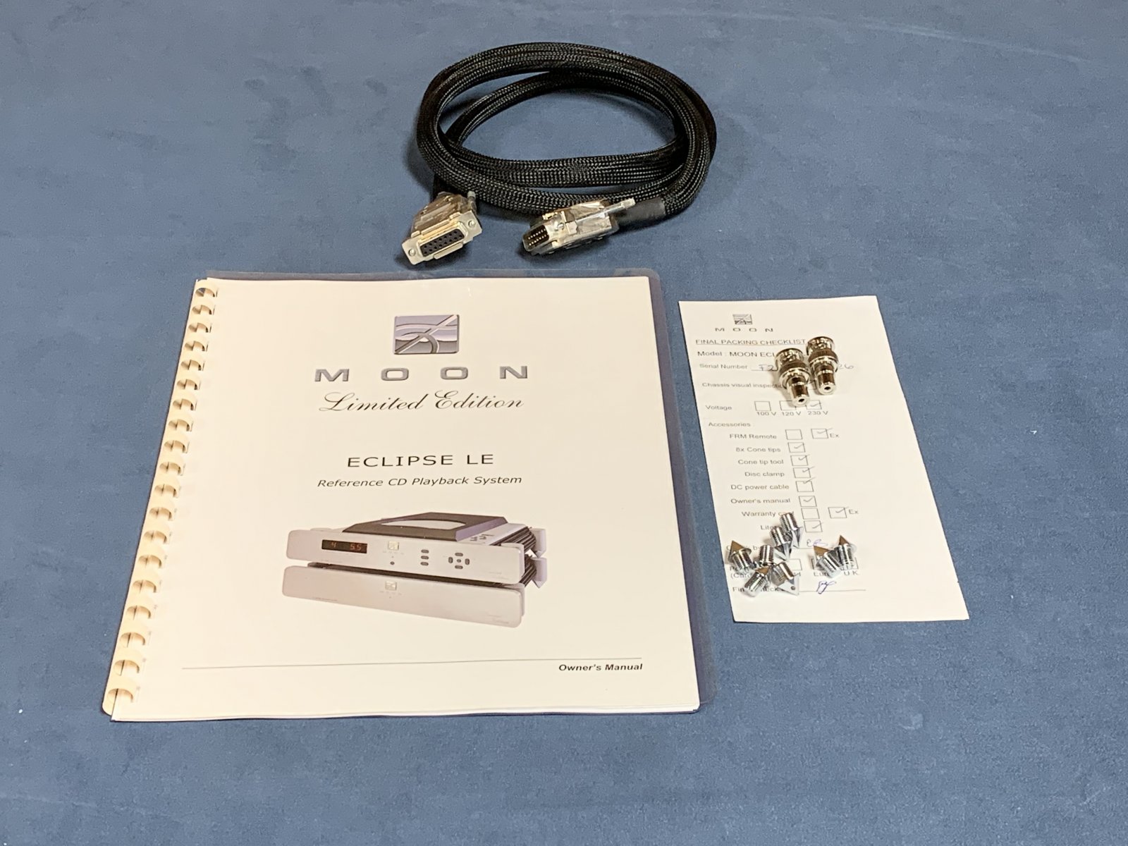 EOI: Simaudio Moon Eclipse Limited Edition CD Player/DAC - Stereo, Home ...