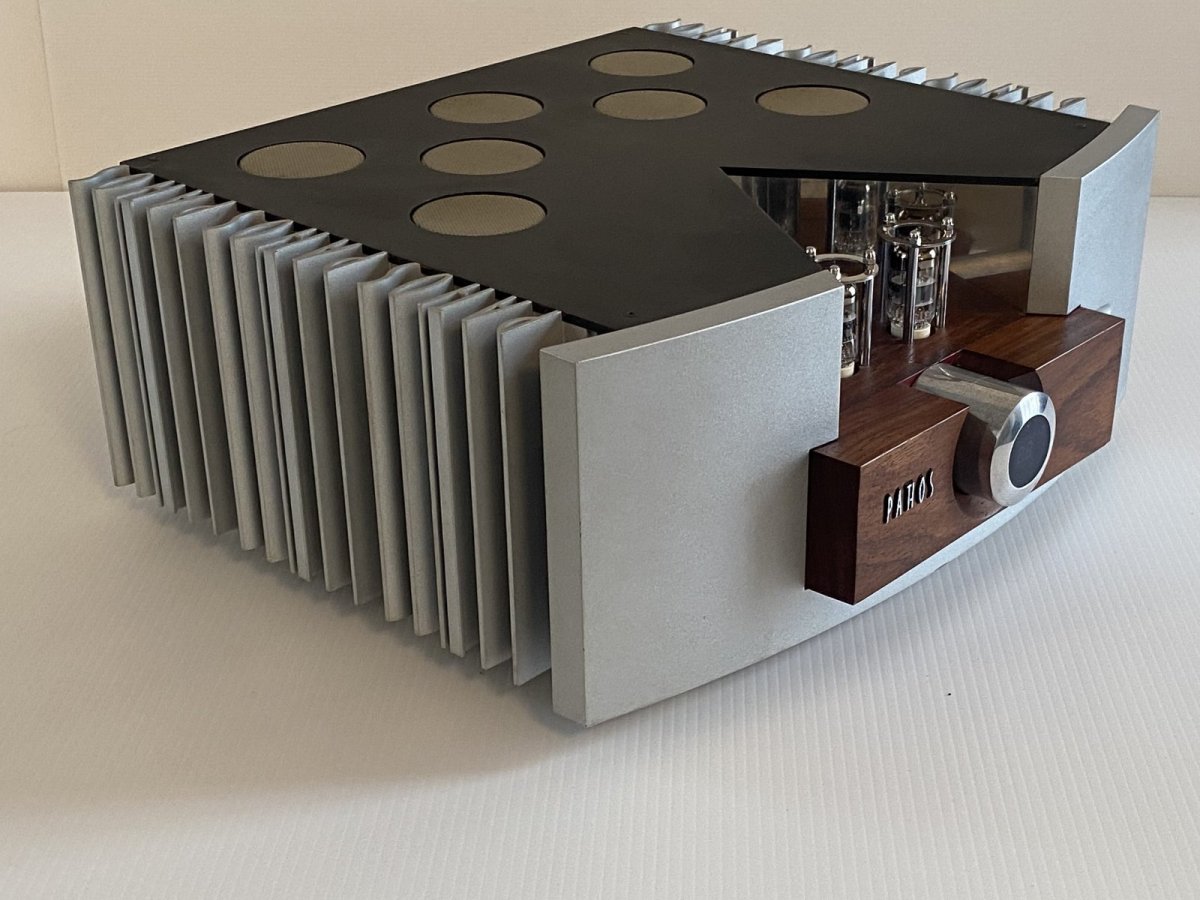 SOLD: Pathos Logos Stereo Integrated Amplifier MK1 - Stereo, Home ...