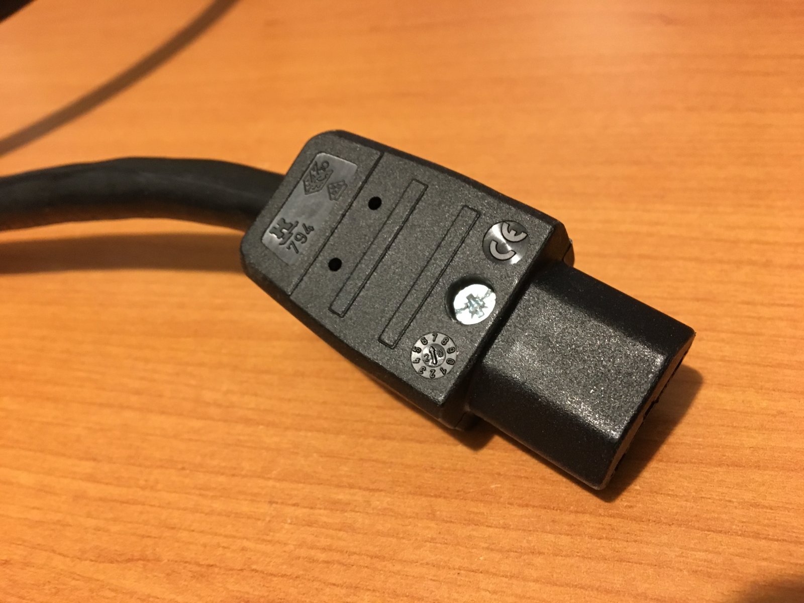 SOLD: FS: Power Cable 1.4m |﻿ Stereo, Home Cinema, Headphones Components