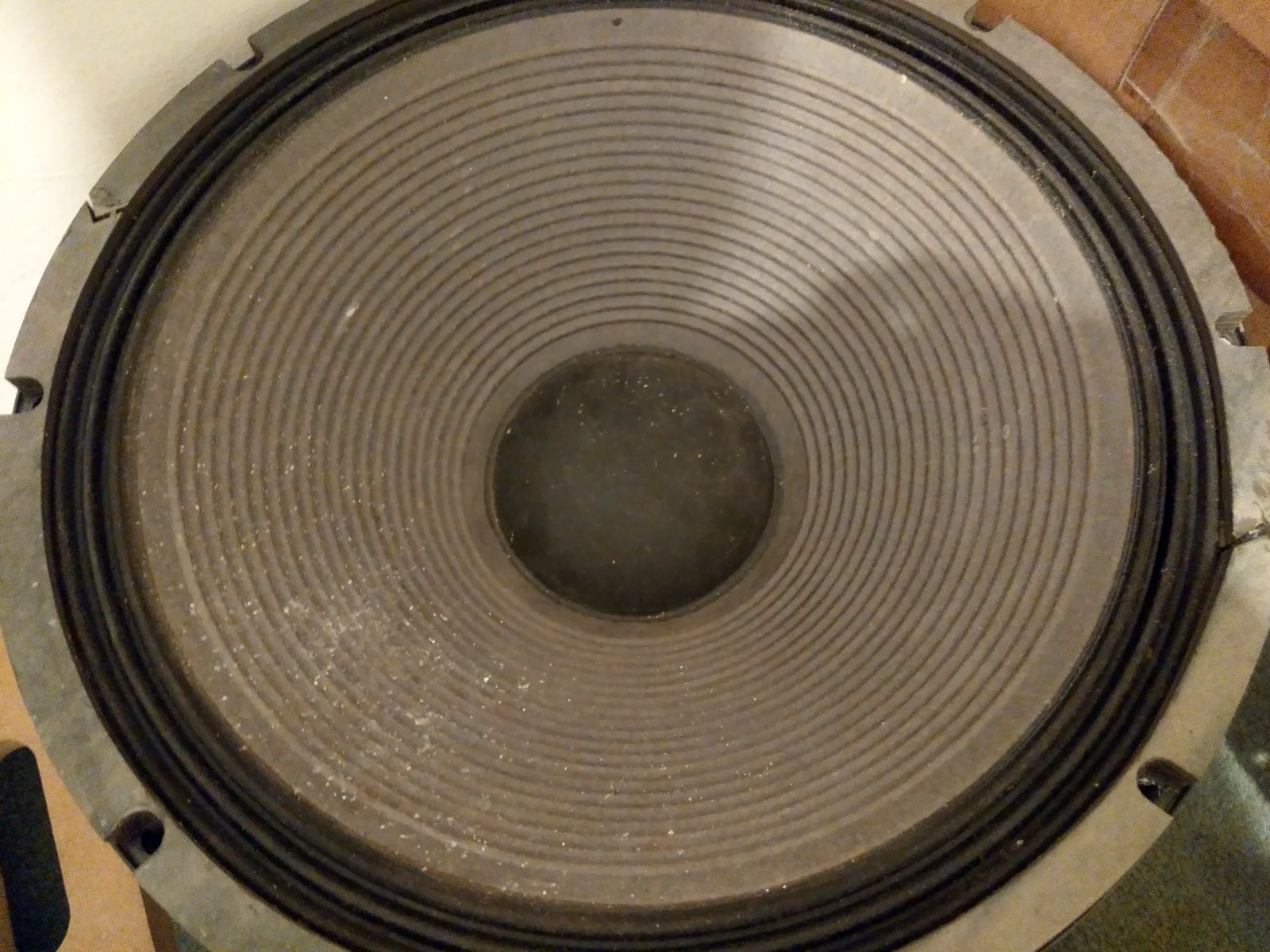 FS: 18" 18sound 18LW1400 speakers - Stereo, Home Cinema, Headphones ...