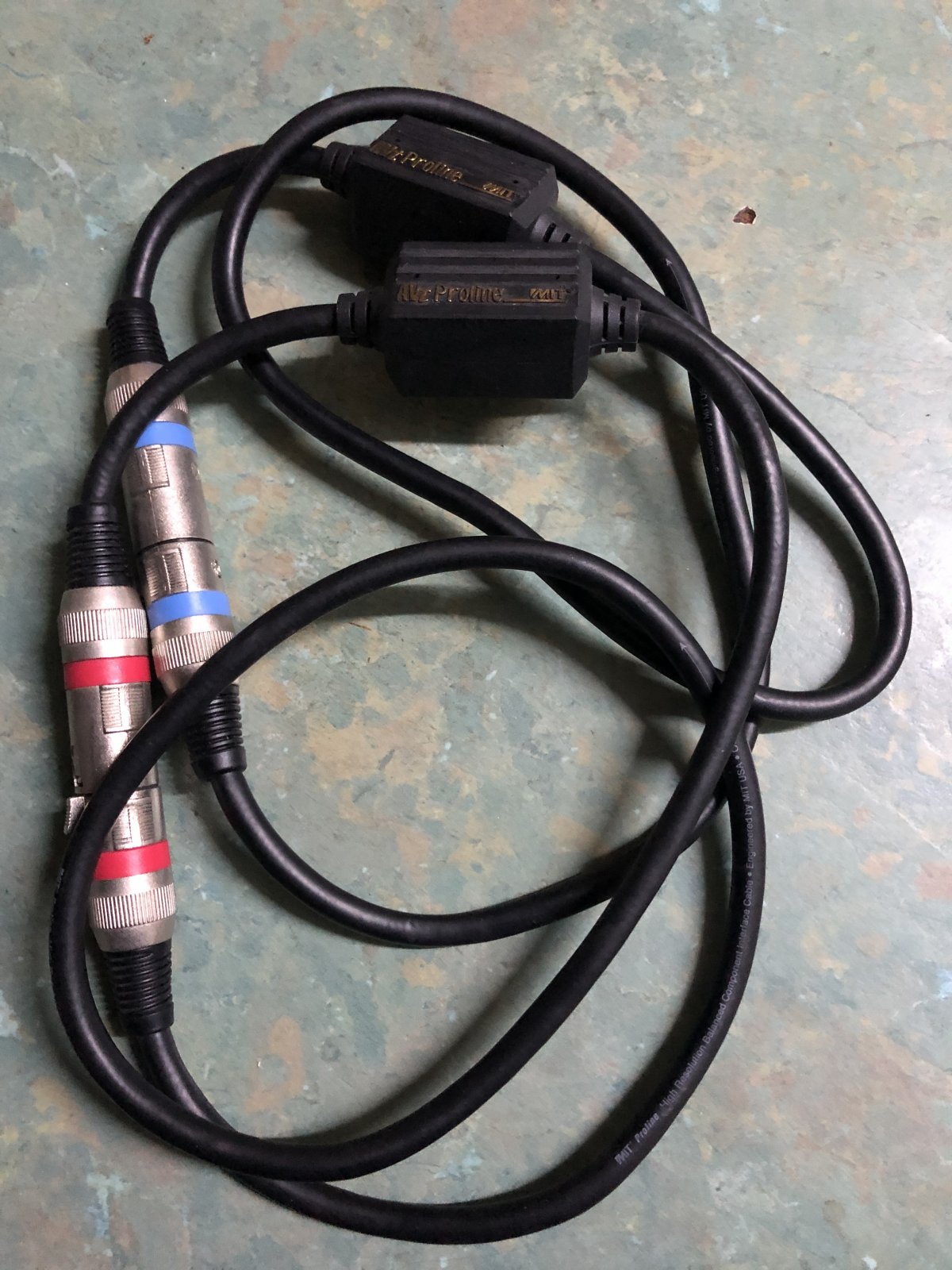 FS: MIT AVT PROLINE BALANCED CABLE 1M - Stereo, Home Cinema, Headphones Components - StereoNET