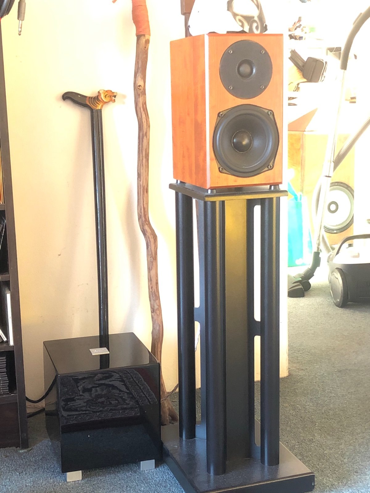 Parlington Dreadnought Broadside speaker stands. - Stereo, Home Cinema ...