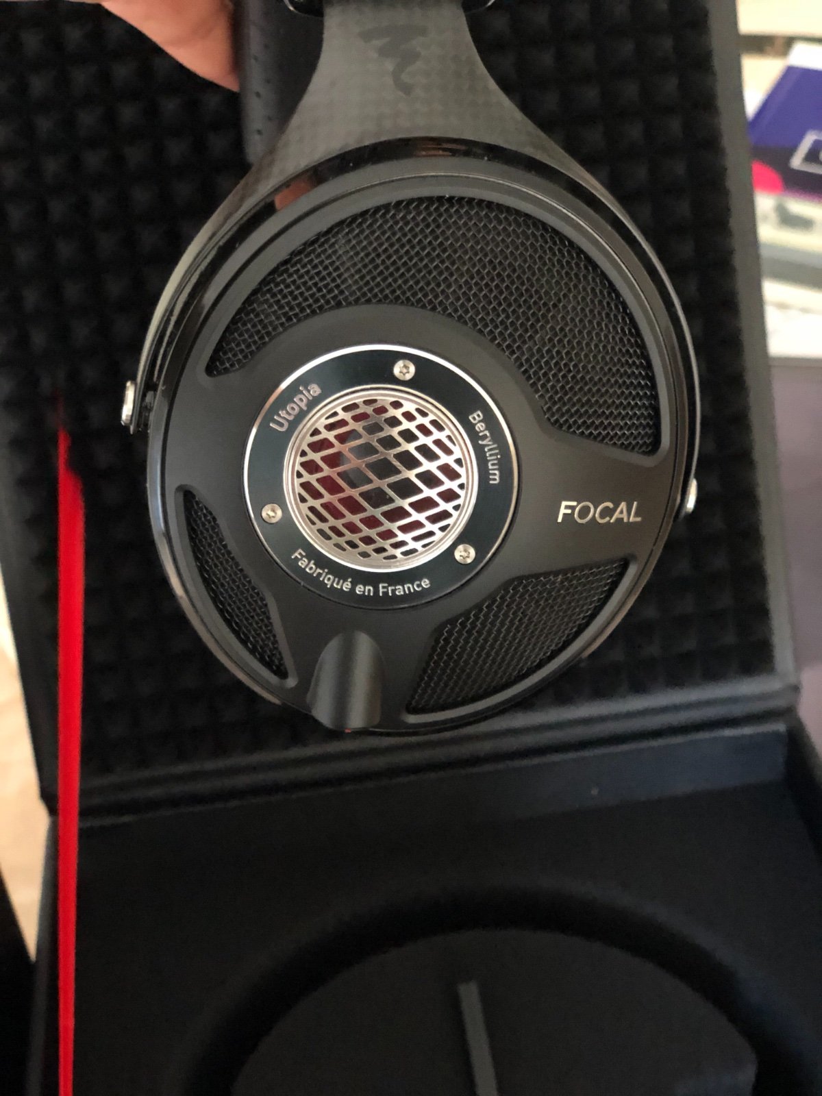 SOLD: FS: Focal Utopia + case (Aug-2020) wt Bill Warranty - Stereo ...