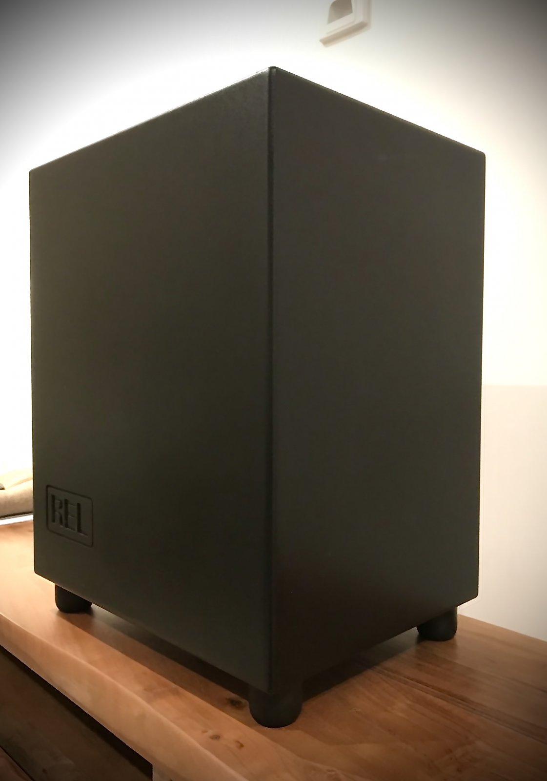 FS: REL Strata II Subwoofer - Hi-Fi and Cinema Cables & Accessories ...