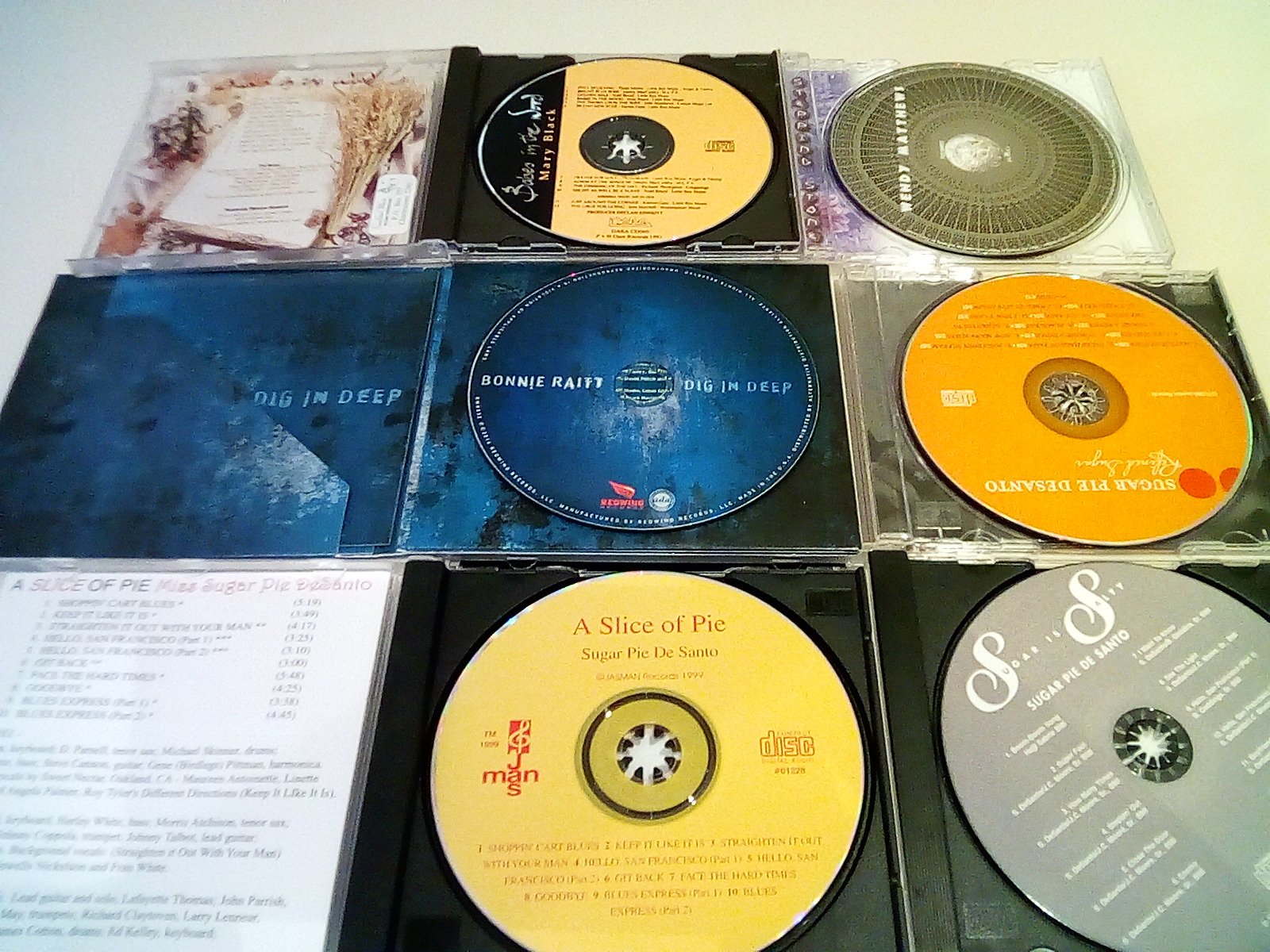 SOLD: FS: FEMALE SINGERS CDs - Vinyl, CD, and Blu-ray - StereoNET