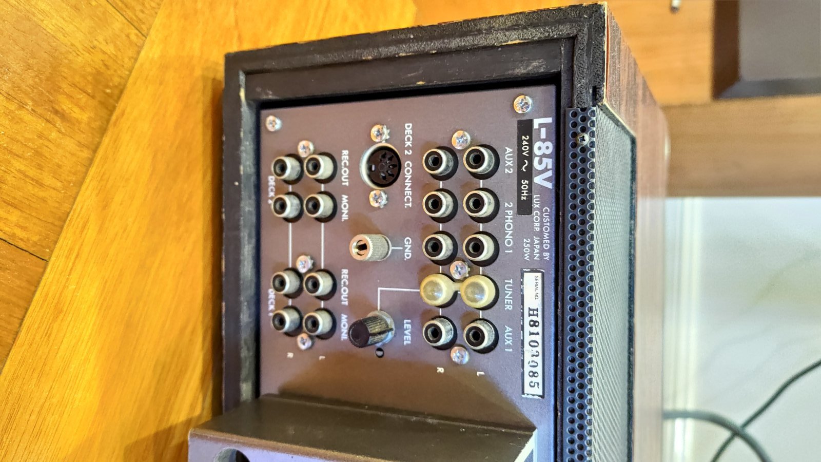 FS: Luxman L-85V Solid State Integrated Amplifier - Stereo, Home Cinema ...