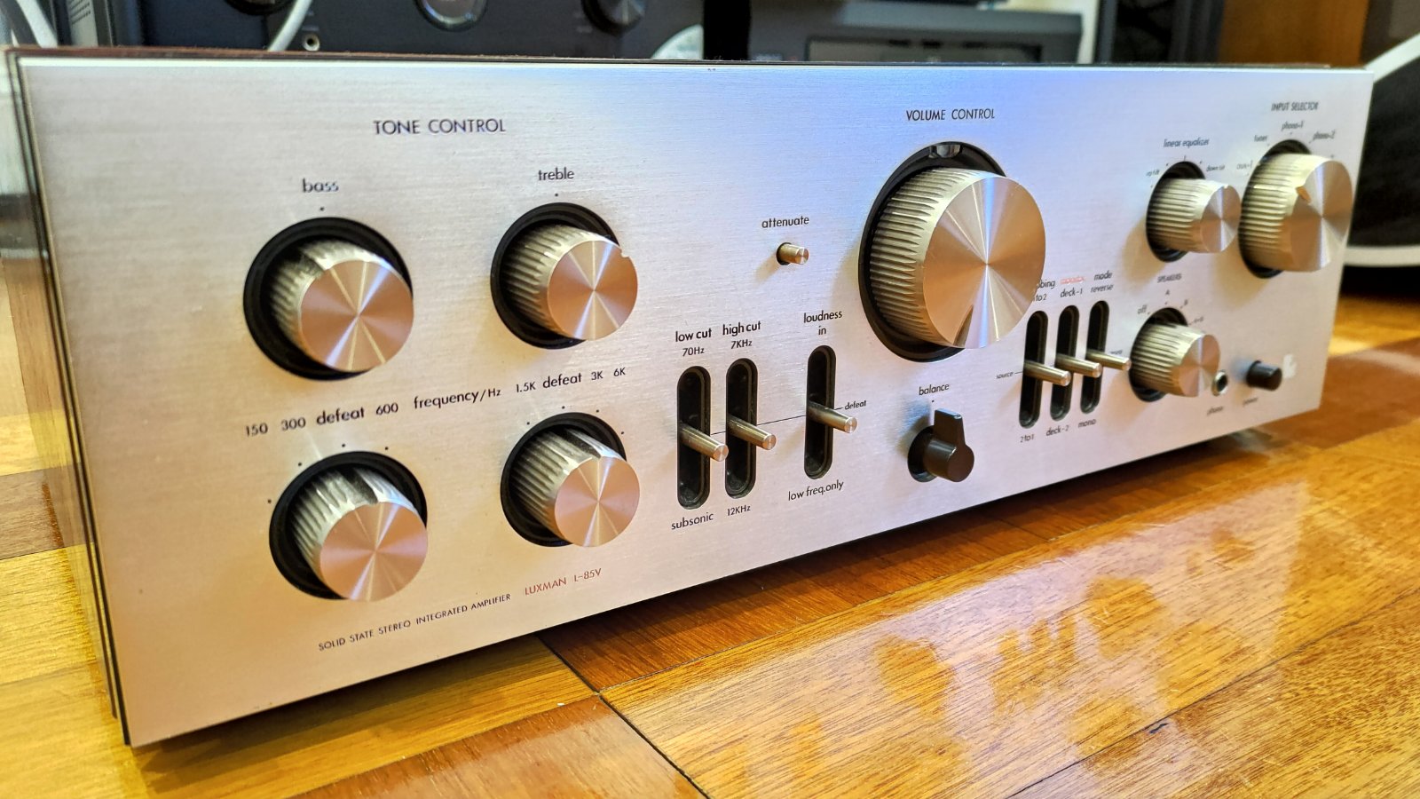 FS: Luxman L-85V Solid State Integrated Amplifier - Stereo, Home Cinema ...