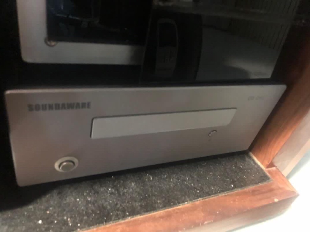 FS: Soundaware D300 +CD1 ripper + Atomic clock - Stereo, Home Cinema ...