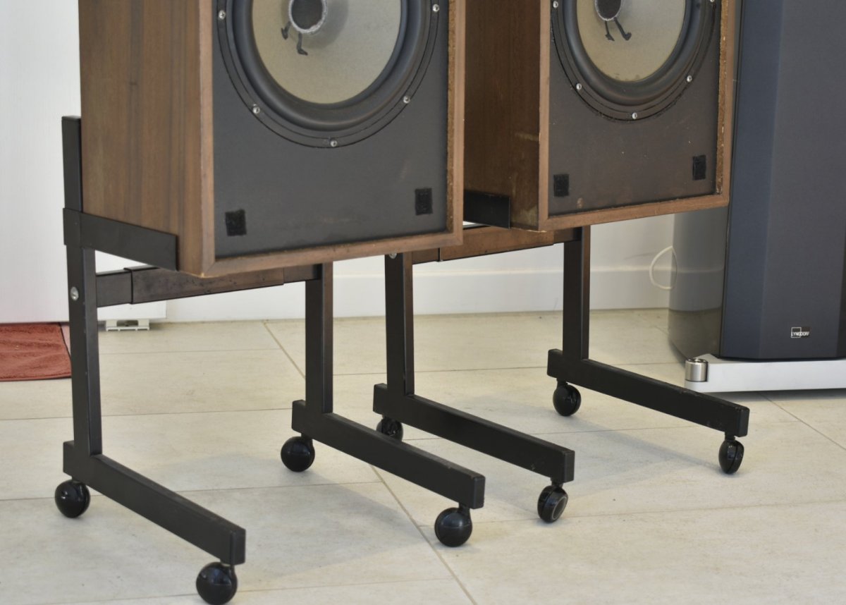 SOLD: FS: INTERDYN Speakers Floor 2 way with STANDS! - Stereo, Home ...