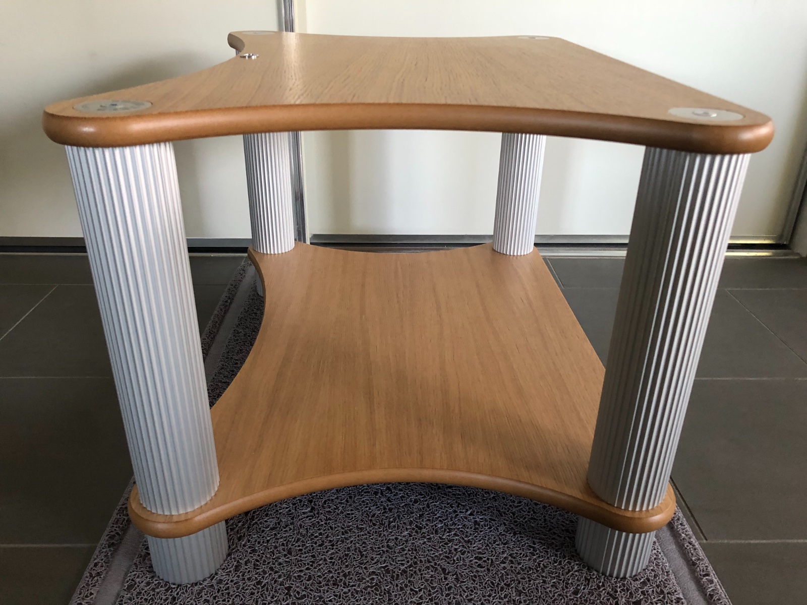 FS: Solidtech Radius Solo 2 hifi rack |﻿ Hi-Fi and Cinema Cables & Accessories