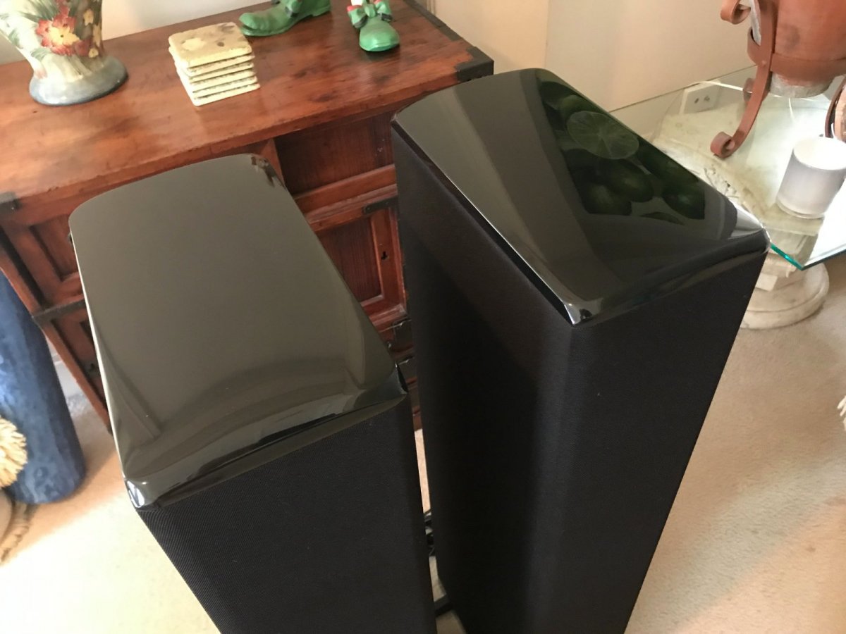 FS: Definitive Technology BP7006 Bipolar speakers with built in sub ...