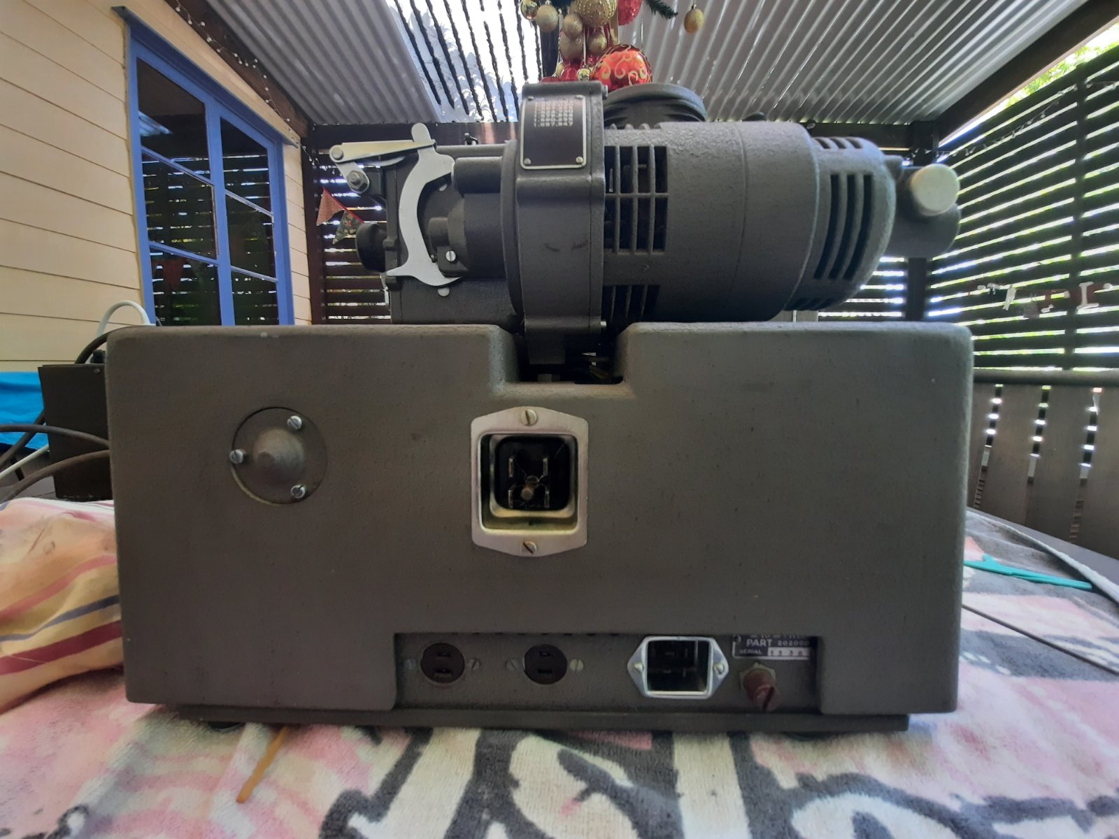 The weird and wonderful world of old sound projectors. - DIY Audio ...