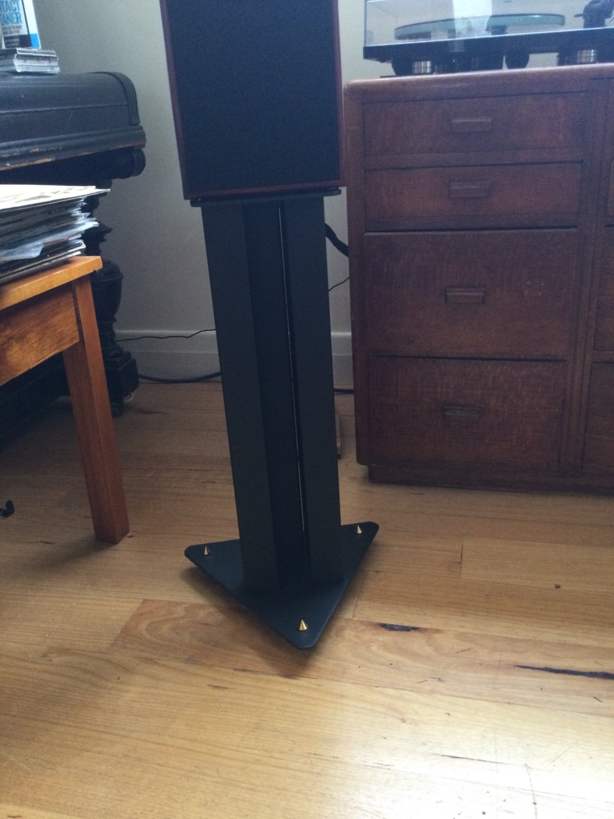 SOLD: Lovan speaker stands. - Hi-Fi and Cinema Cables & Accessories ...