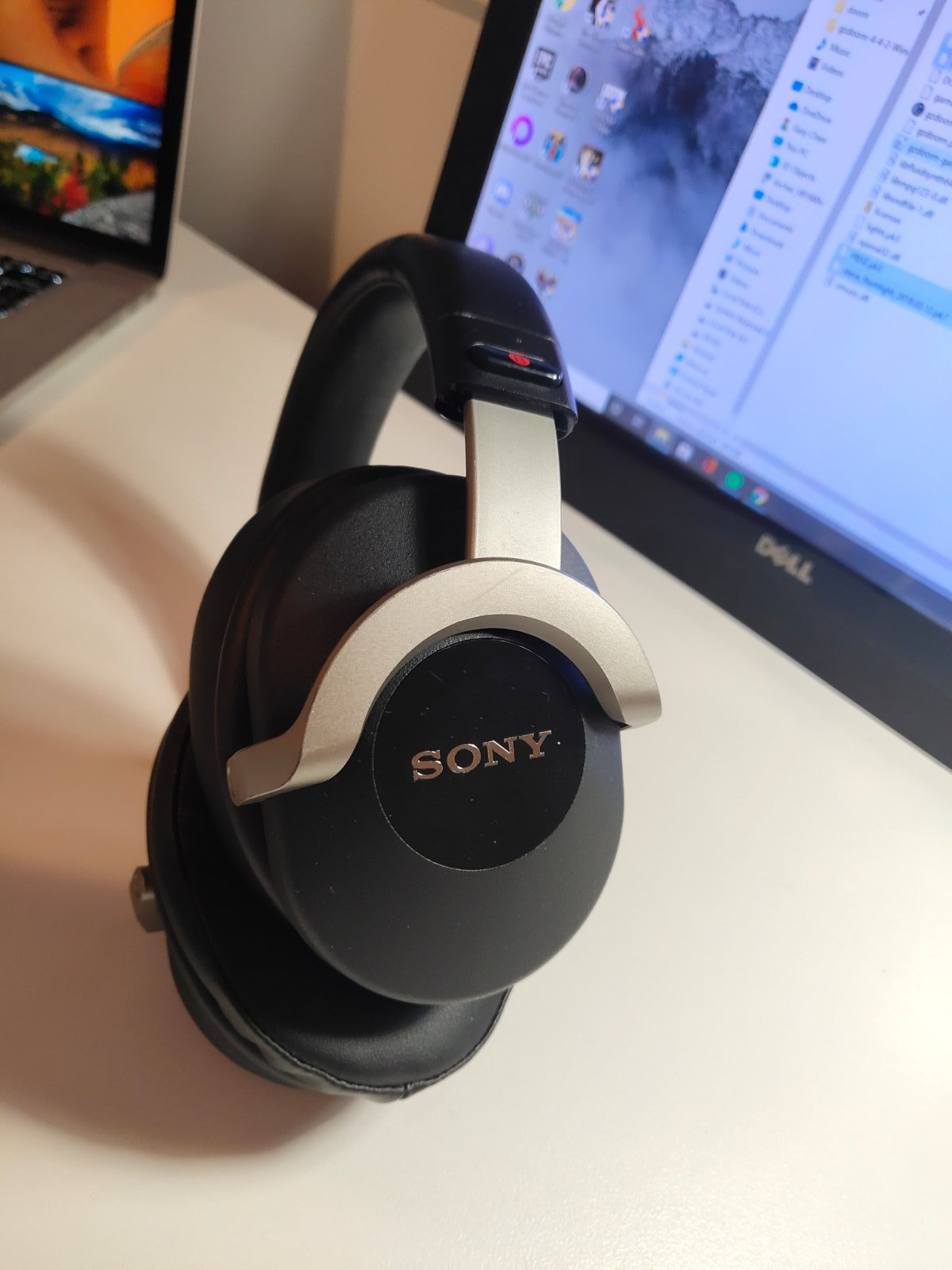 FS: Sony MDR Z1000 closed back former flagship headphones with HM5 pads ...