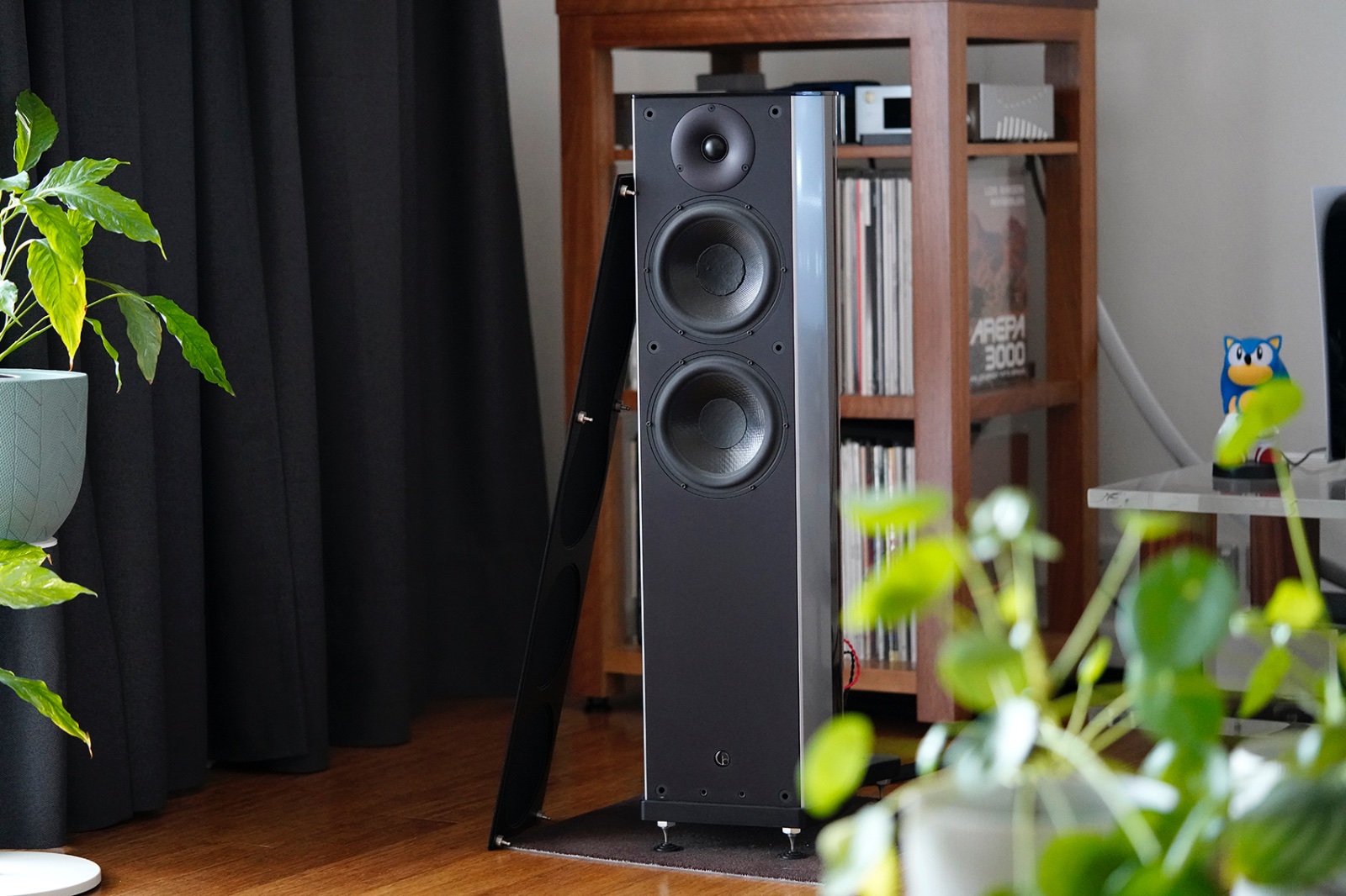 Wilson Benesch Vector Floorstanding Speakers |﻿ Stereo, Home Cinema ...