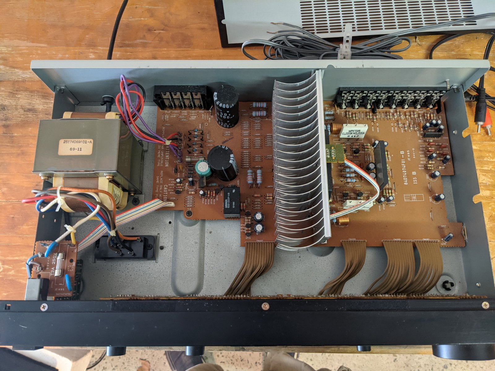 SYD: Luxman LV100 stereo integrated AMP - Pay it Forward | Giveaways ...